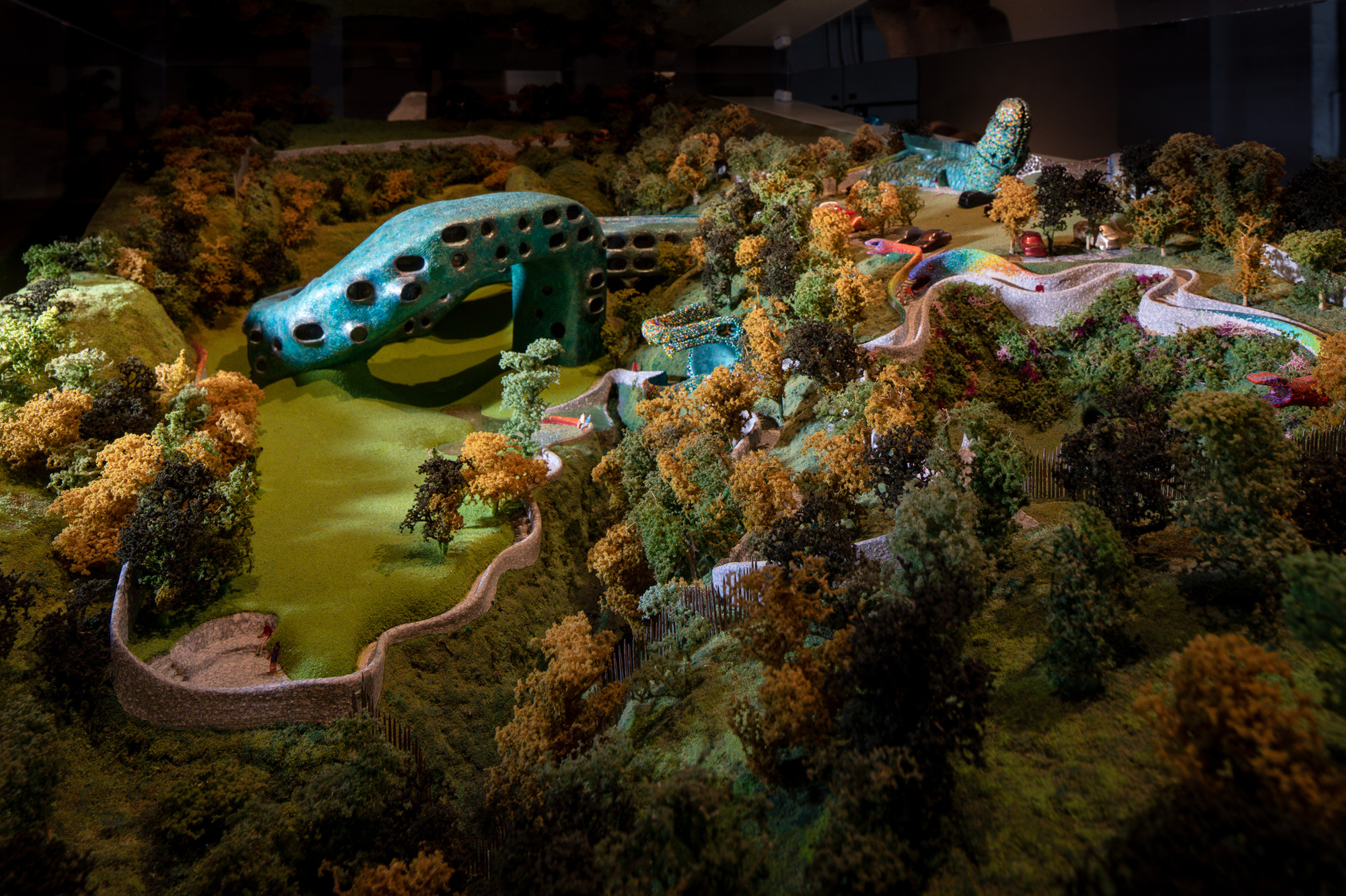 Galería de 'In Praise of Caves': la muestra de arquitectura orgánica en ...