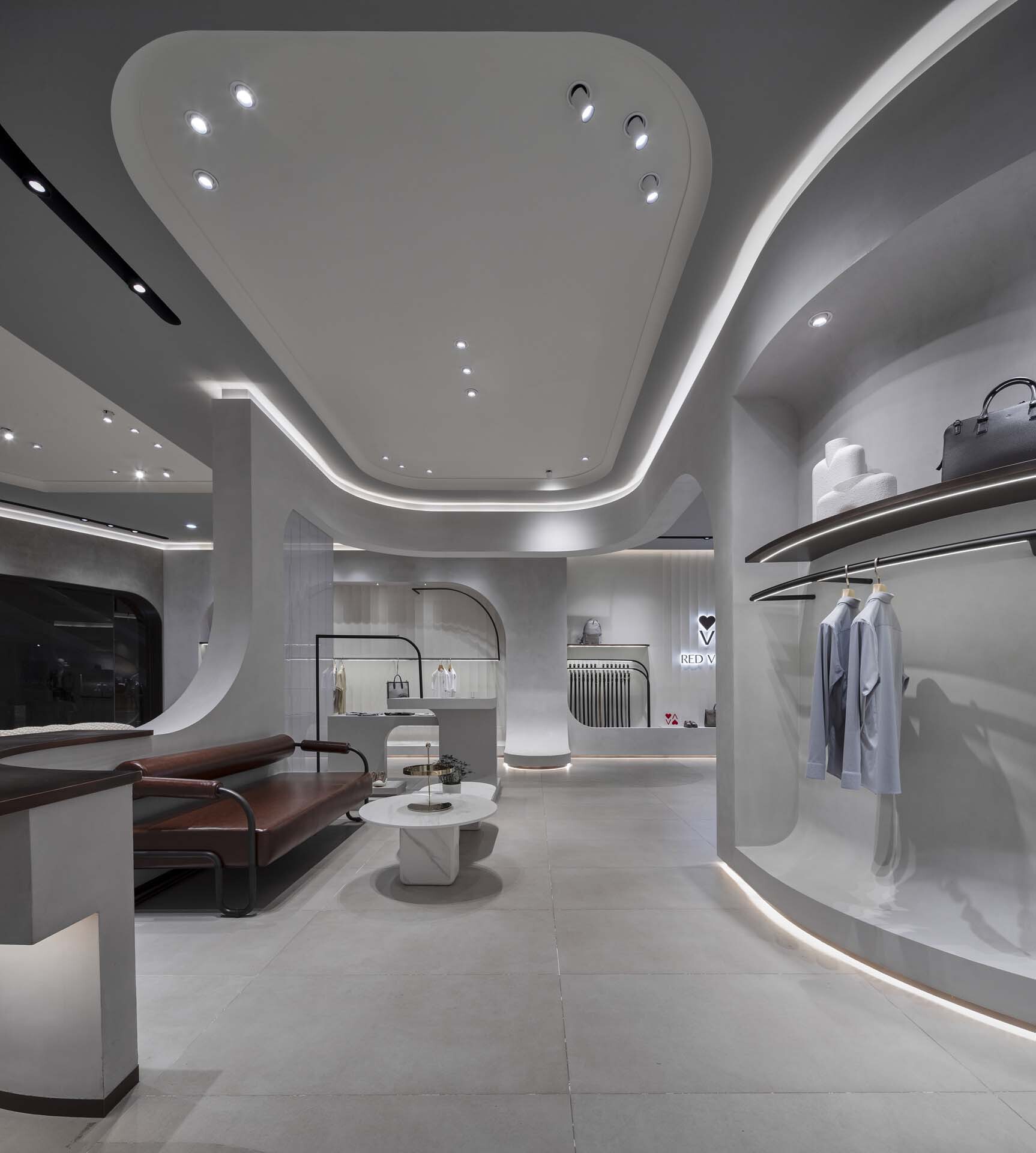Gallery of Red Vicutu Concept Store Design / AntiStatics Architecture - 10