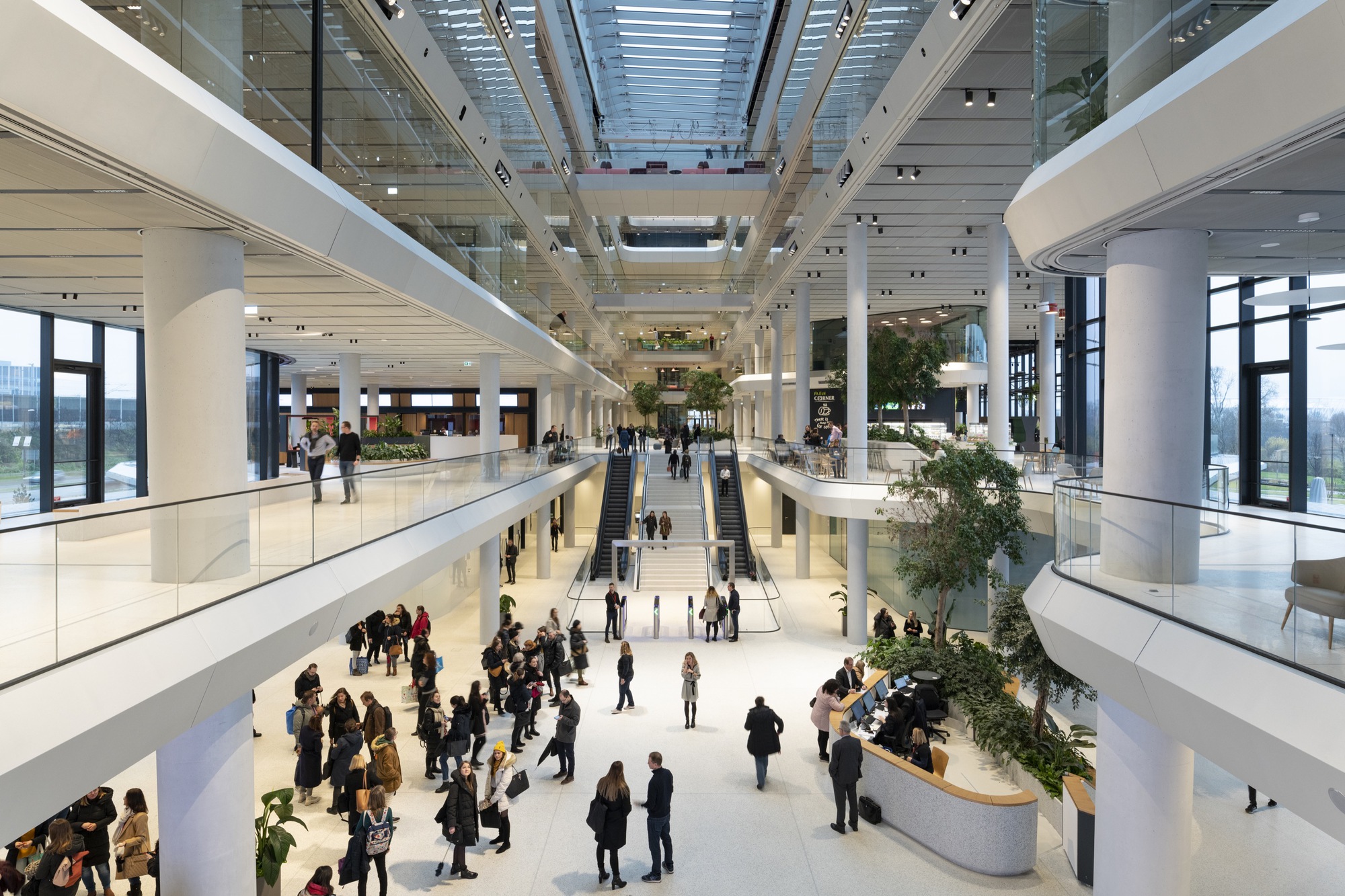 Gallery of MOL Headquarters / Foster + Partners - 11