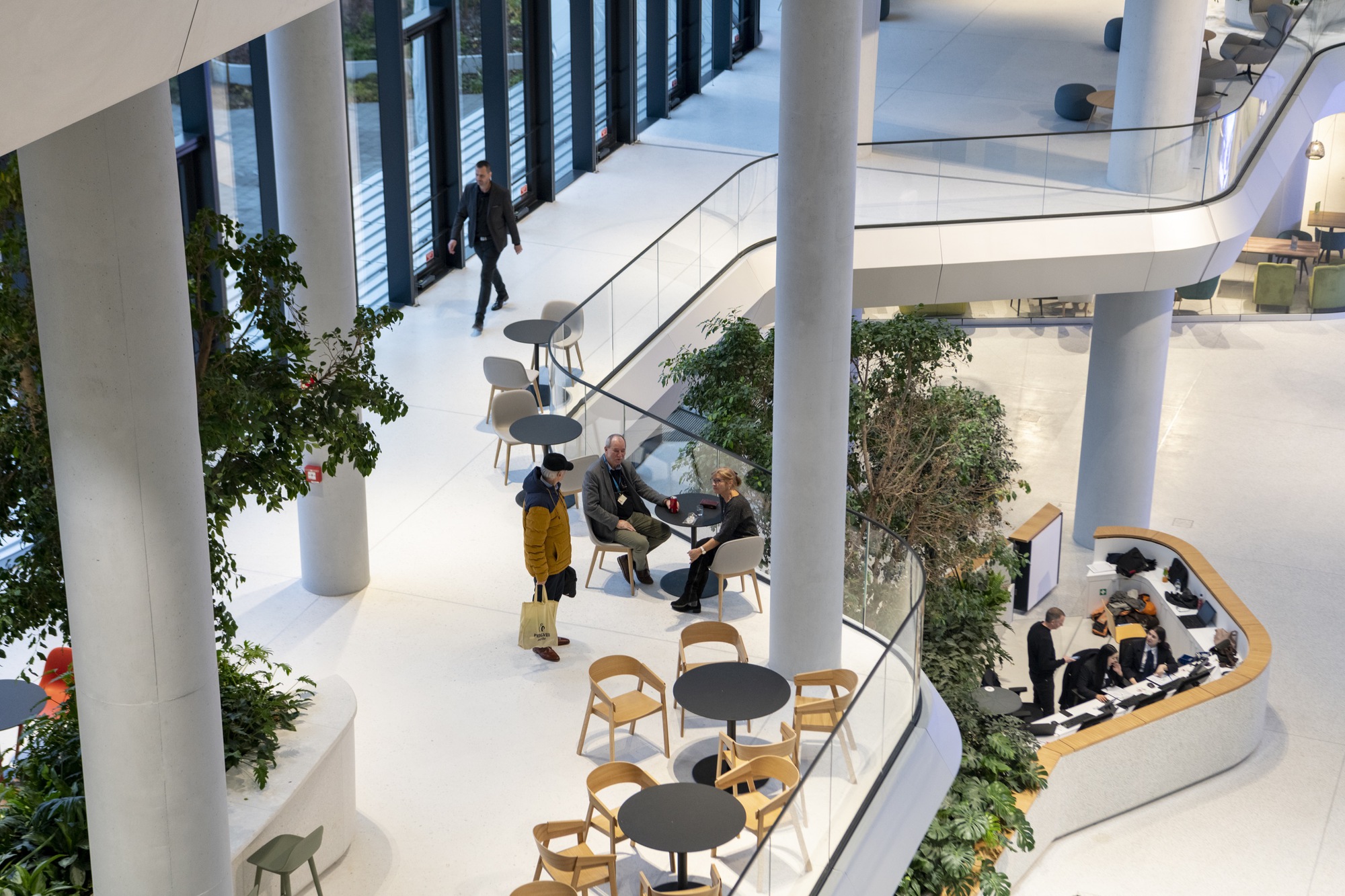 Gallery of MOL Headquarters / Foster + Partners - 3