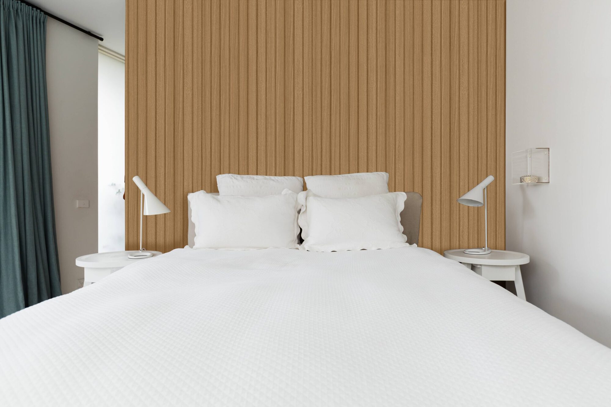 Galería de Cómo revitalizar espacios con madera en formato ranurado - 8