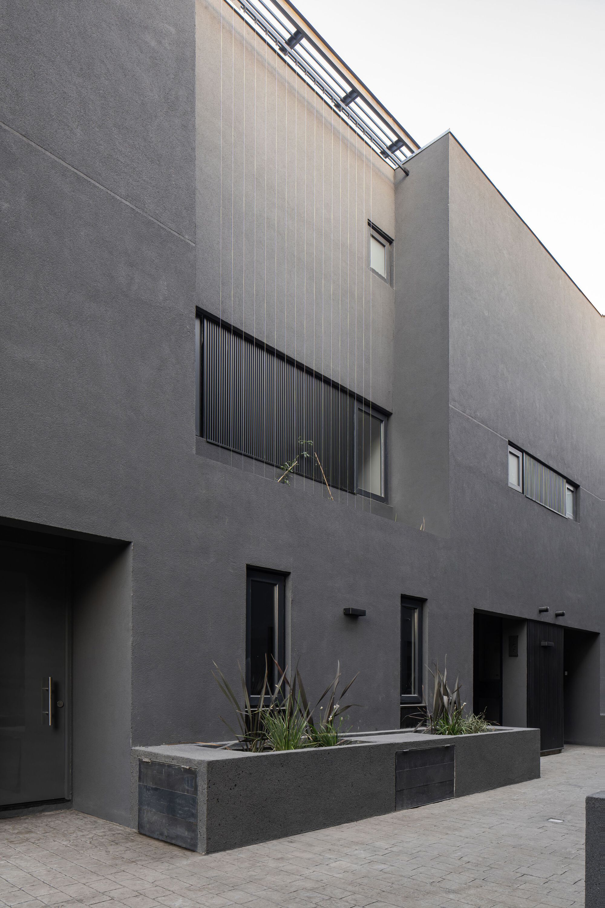 Gallery of Casa Italia Townhouse / FOAA - 14