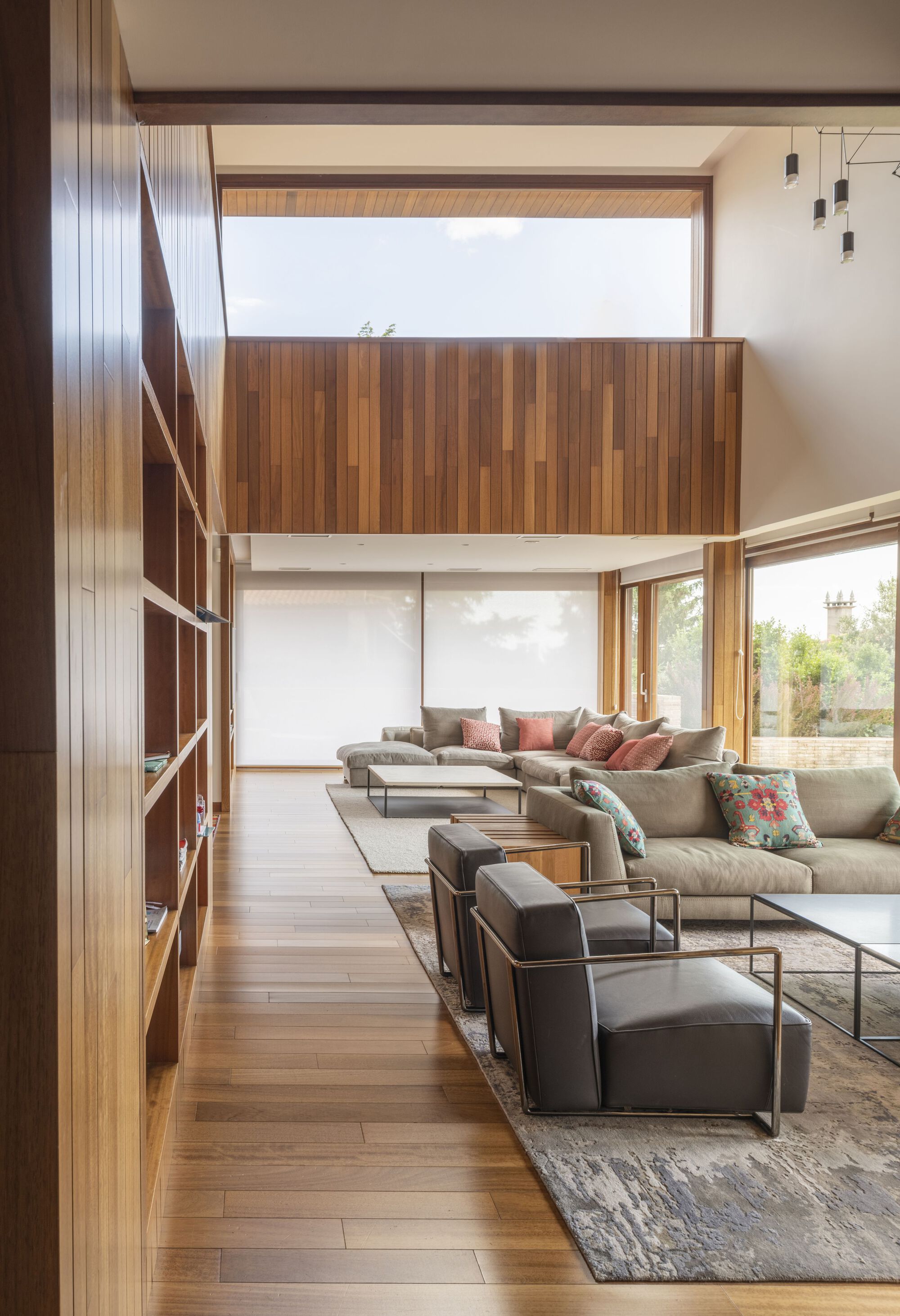 Gallery of House in the Forest / Rodrigo Nuñez Arquitectos - 17