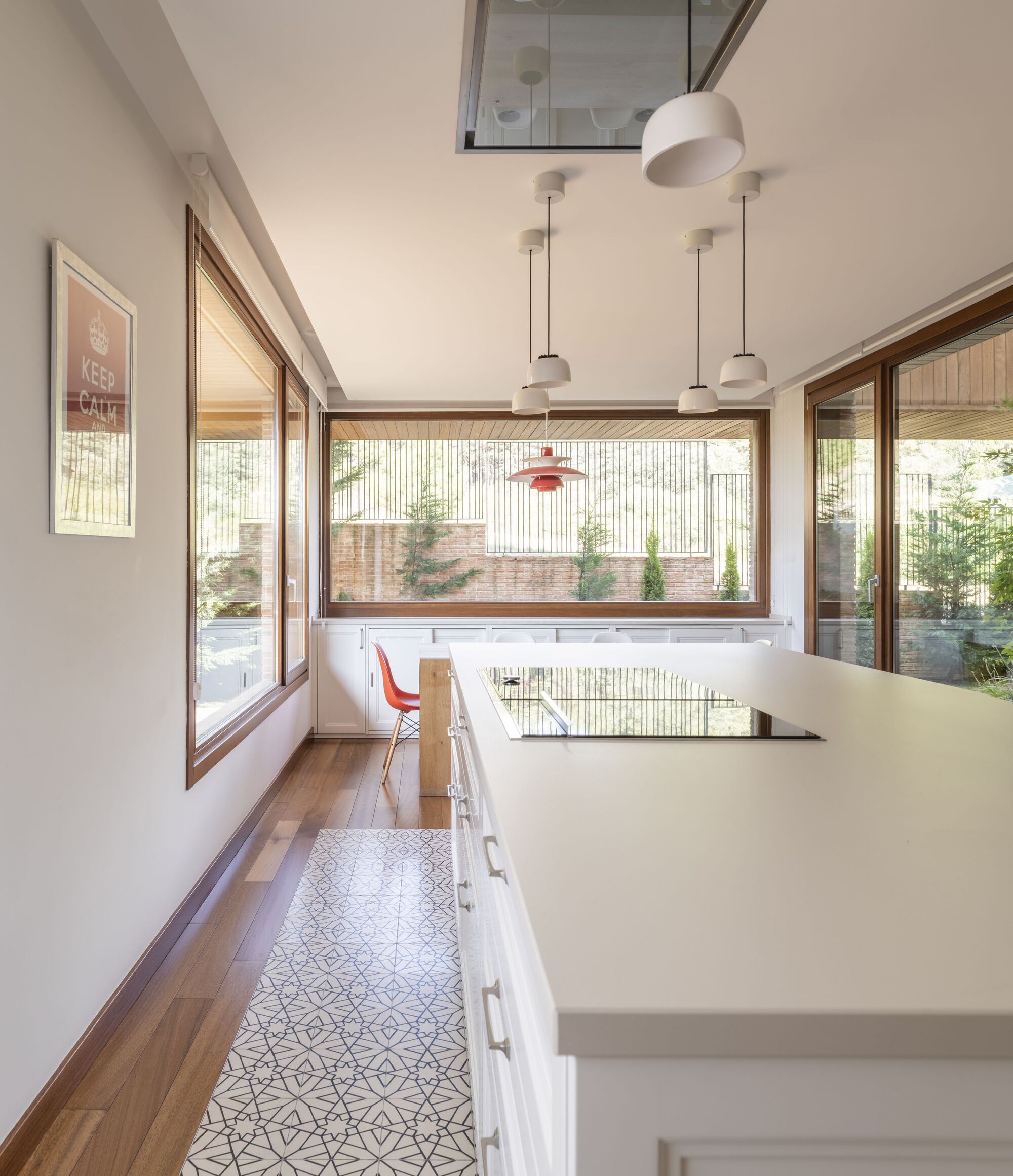 Gallery of House in the Forest / Rodrigo Nuñez Arquitectos - 19