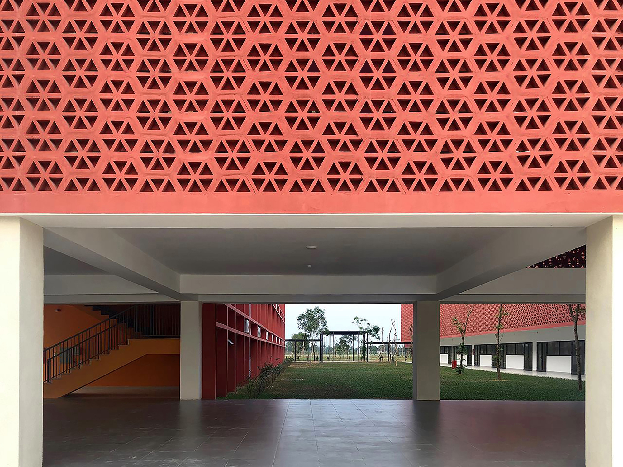 Gallery of Ischool Quang Tri / BHA studio - 15