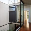 Tangerine House / EIXO Z arquitetos | ArchDaily
