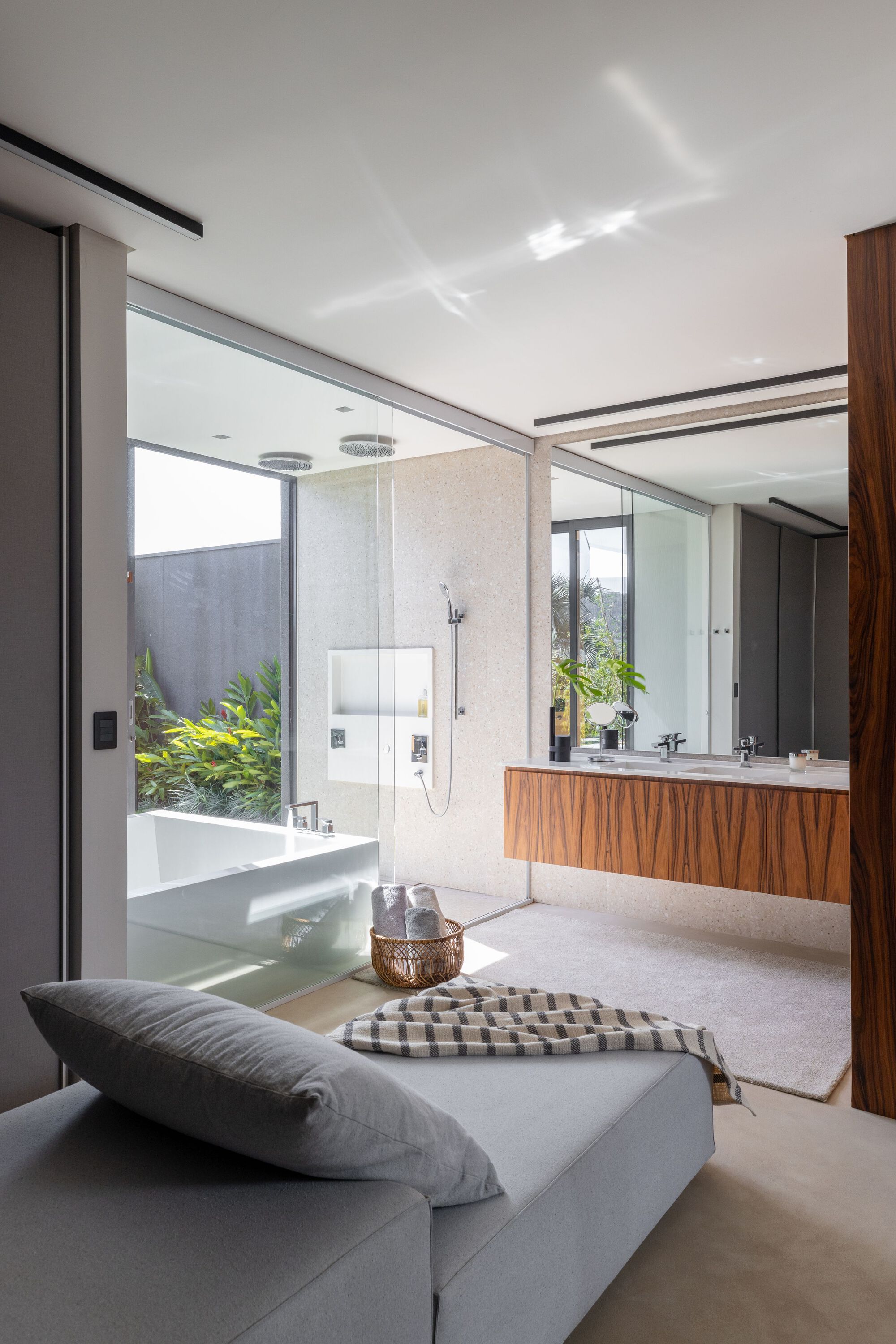 Galeria de Residência Serra / Pablo Lanza Arquitetura - 13