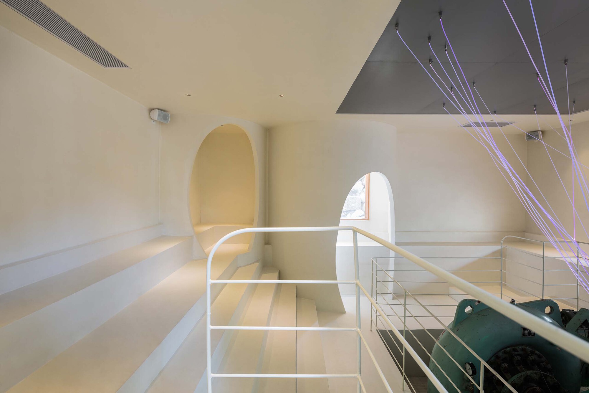 Gallery of Riverside Restaurant / Shulin Architectural Design - 35