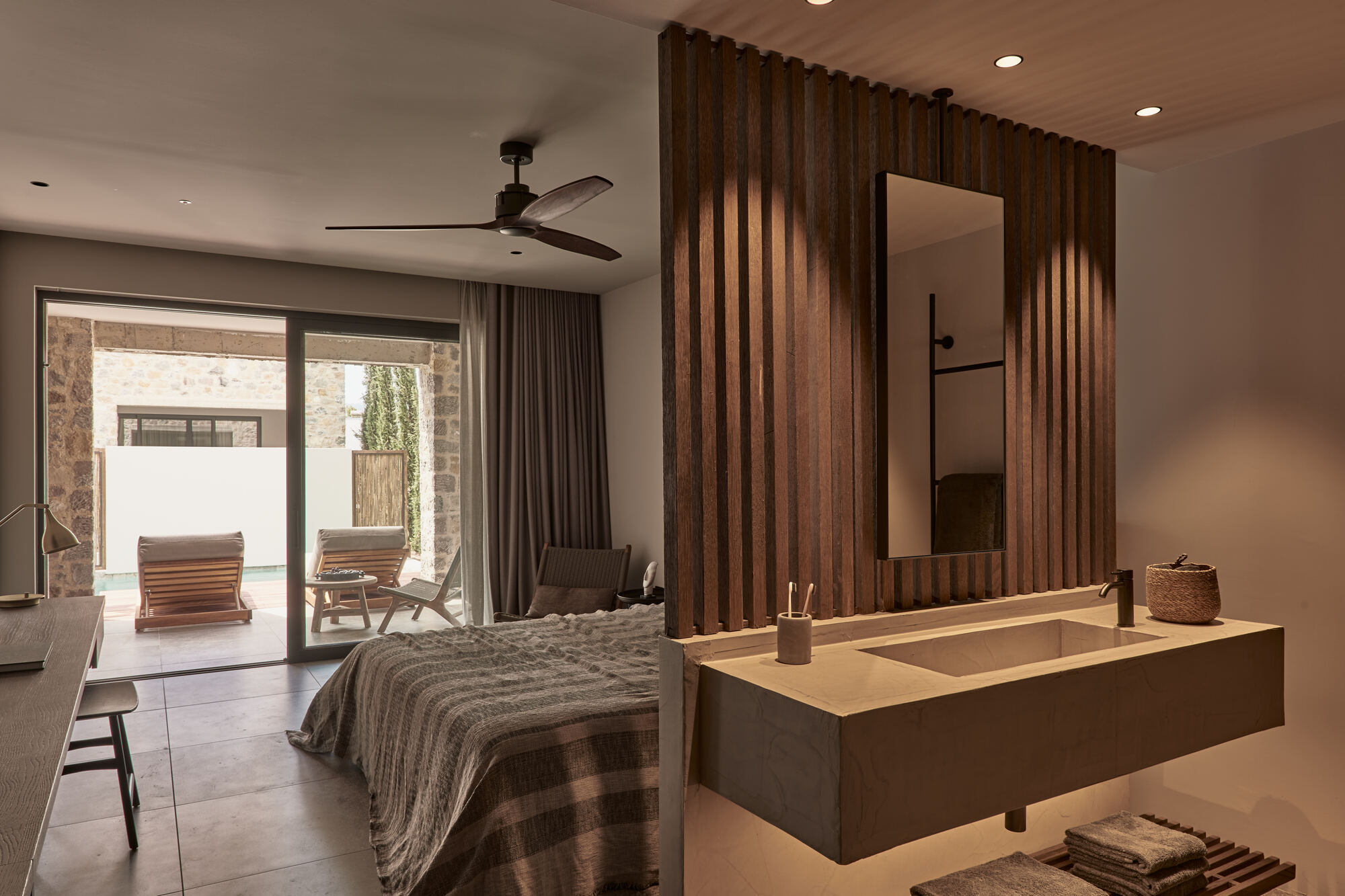 Gallery of Theros All Suite Hotel / Mastrominas ARChitecture - 35