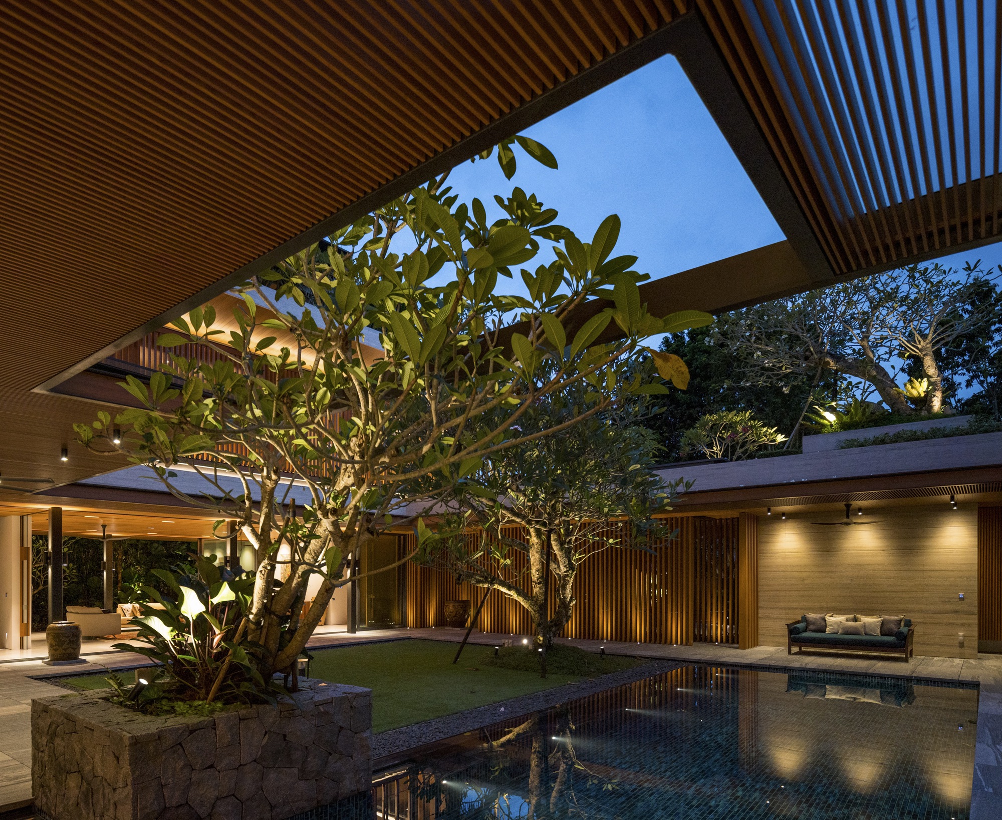 Gallery of Forgetting Time House / Wallflower Architecture + Design - 26