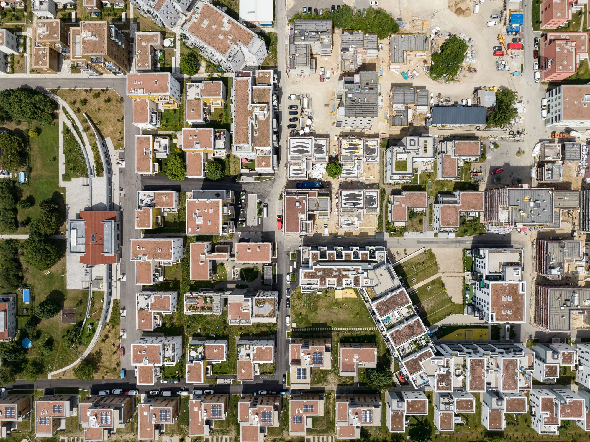 Galeria de Casas do Girassol / Arenas Basabe Palacios + Buschina ...