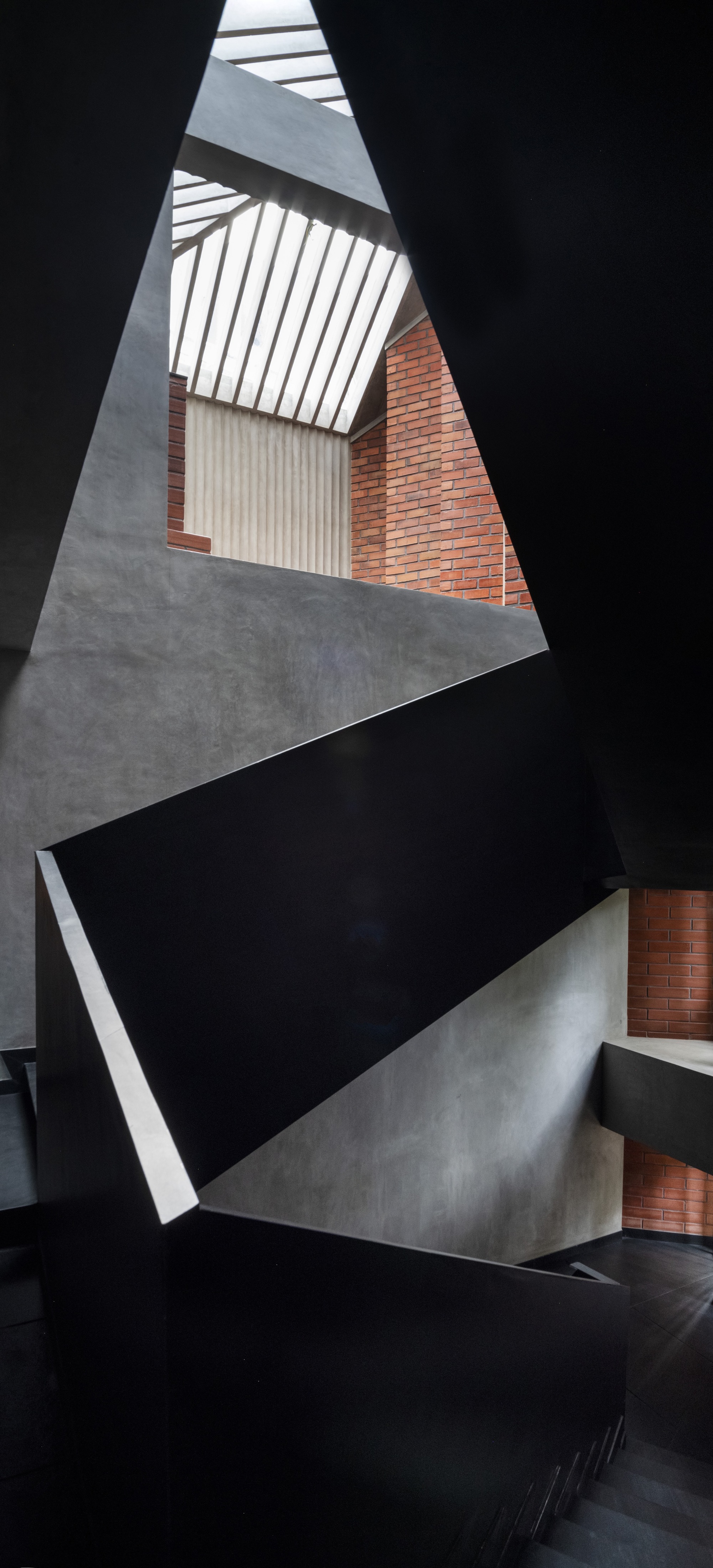 Gallery of Brick House / The Purple Ink Studio - 16