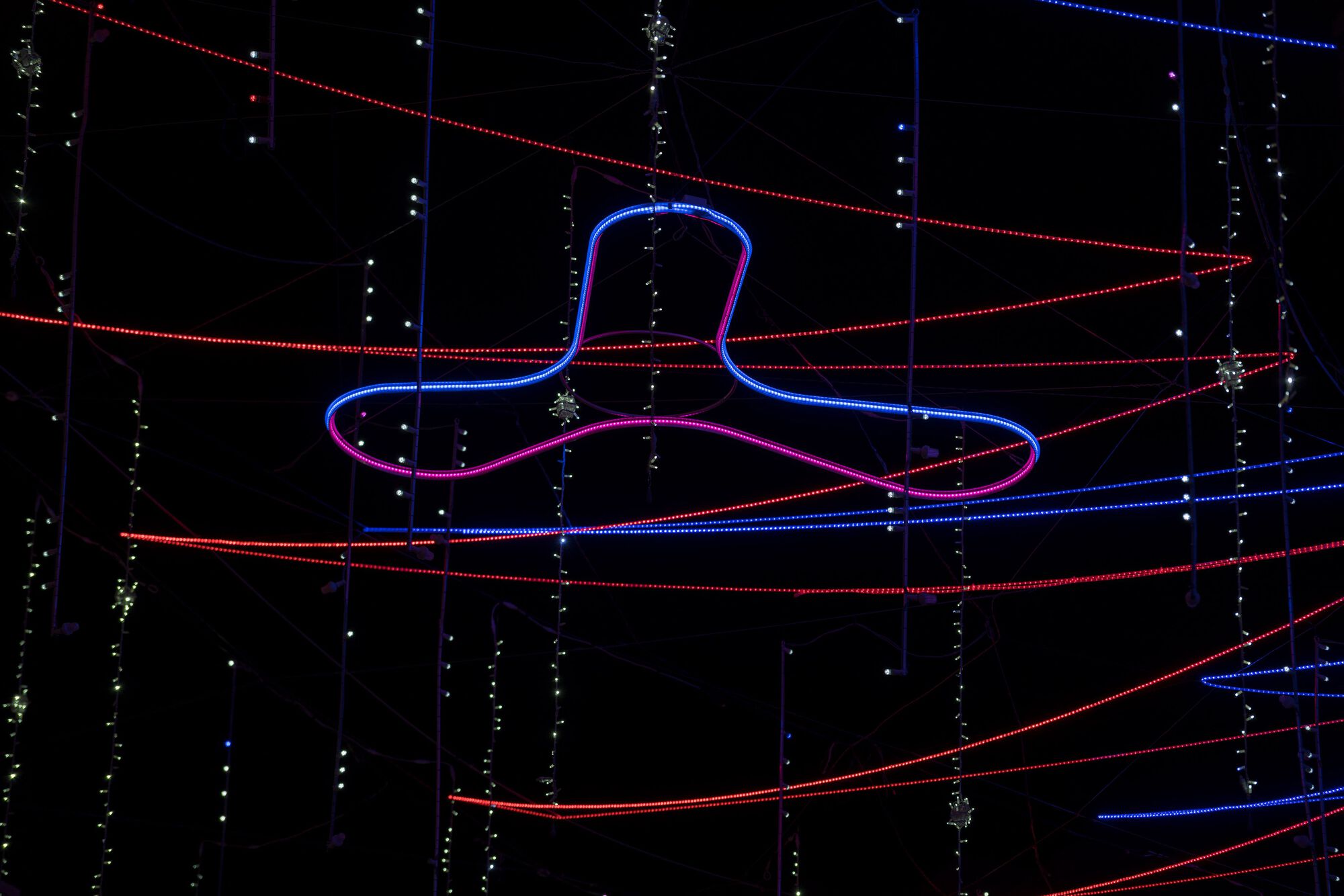 Gallery of IRIS Light Installation / Brut Deluxe - 4