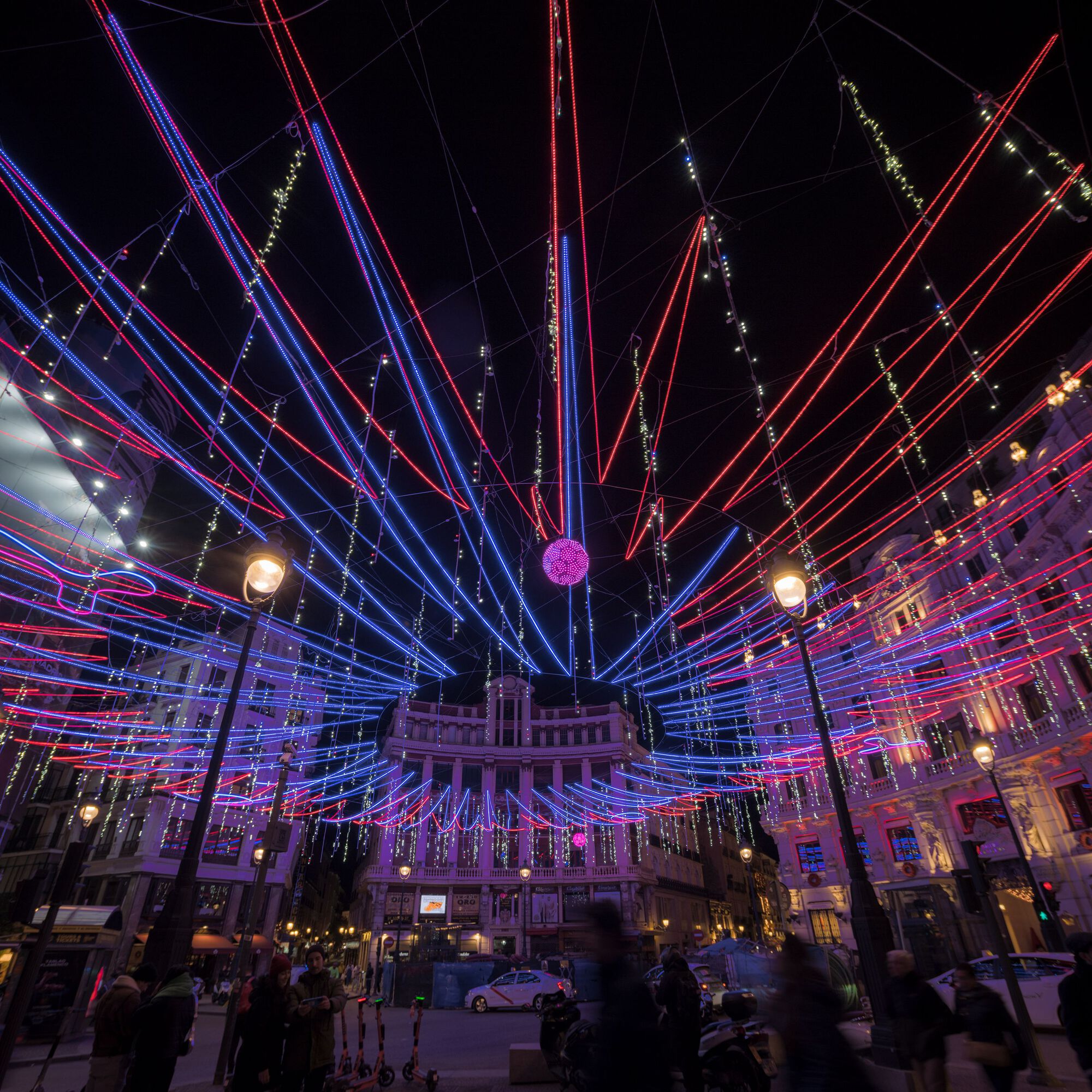 Gallery of IRIS Light Installation / Brut Deluxe - 12