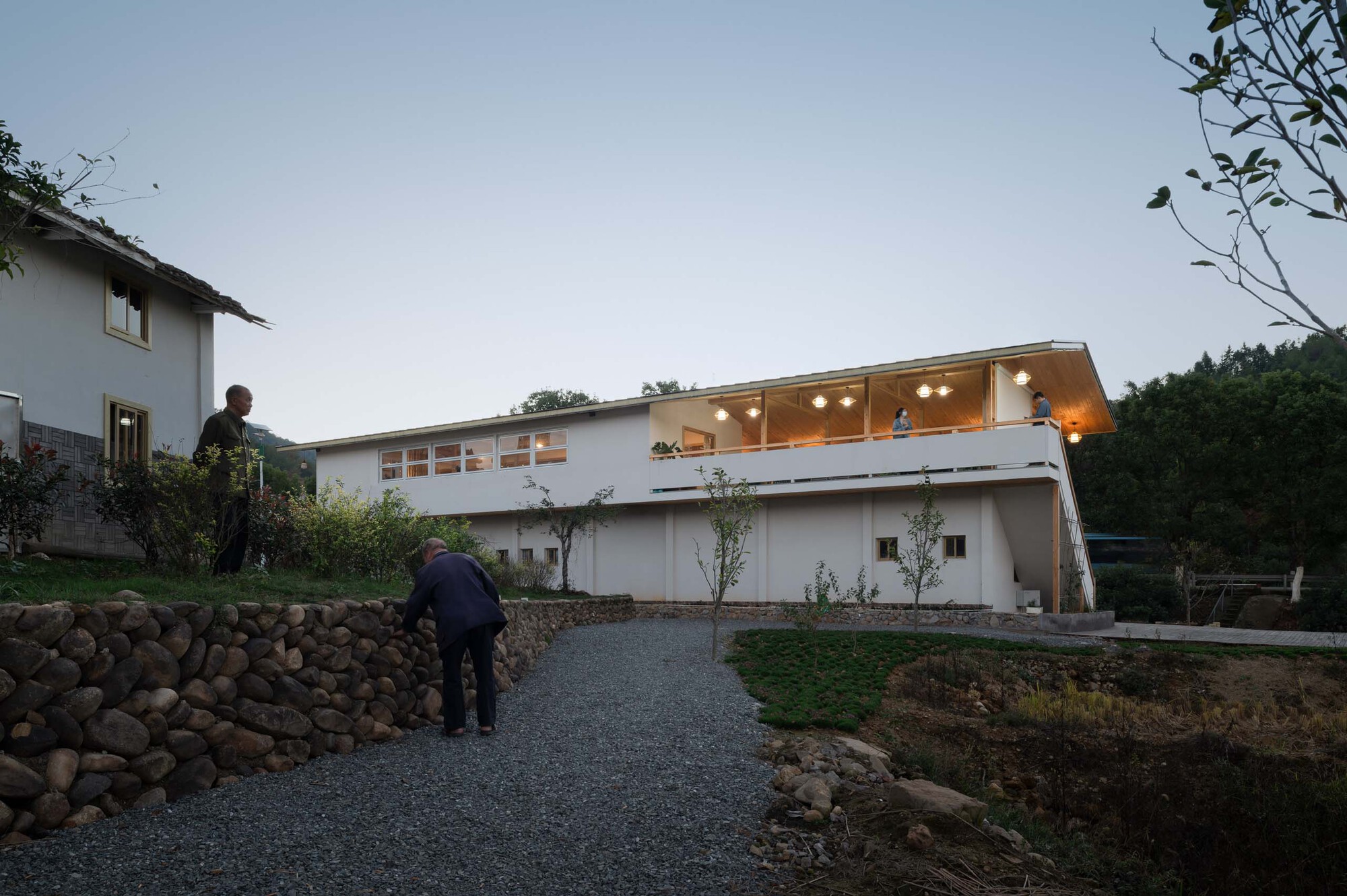 Gallery of Yaoli Village Courier Station / SuiPingYiLi Architecture ...