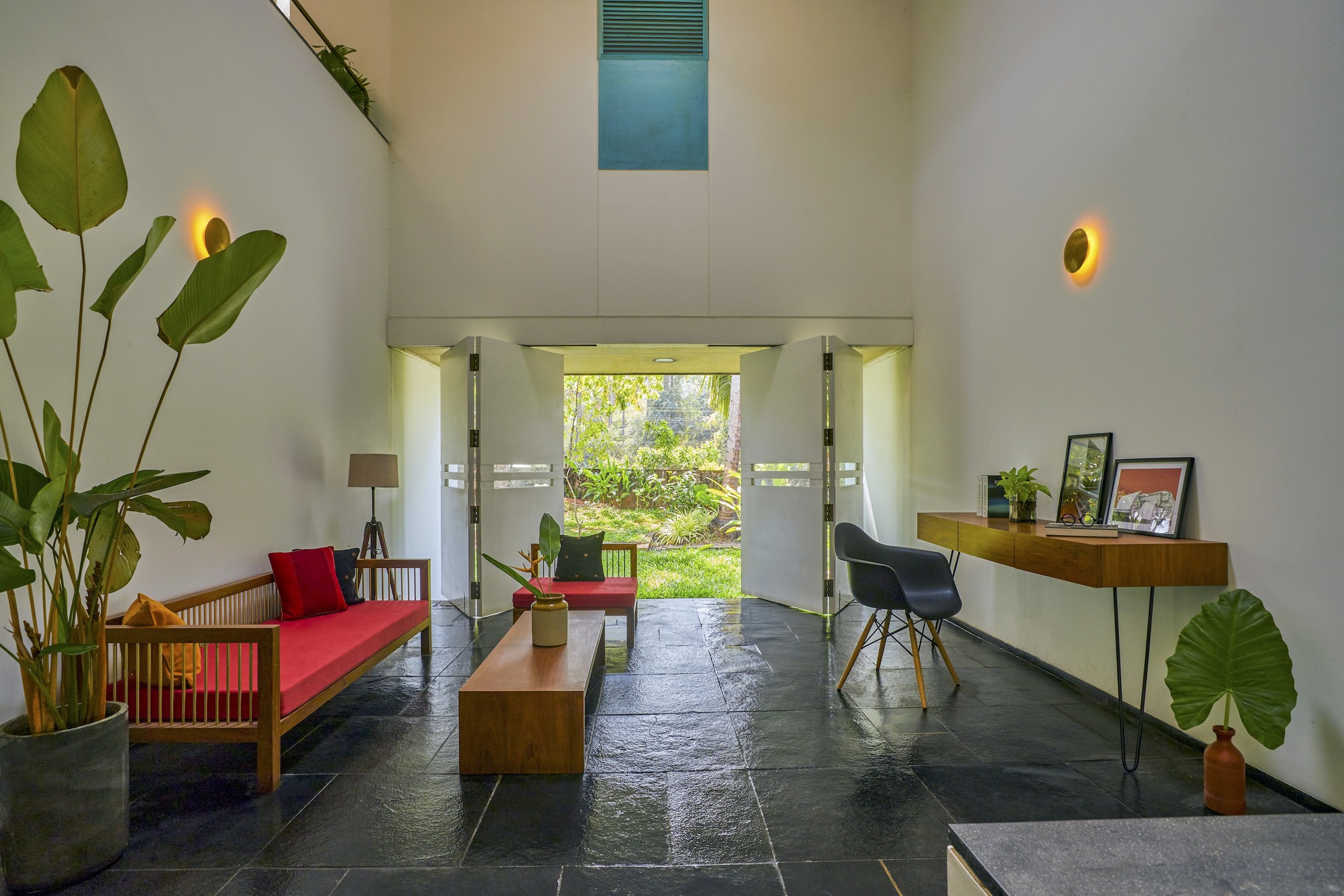 Gallery of AAYI House / Collage Architecture Studio - 8