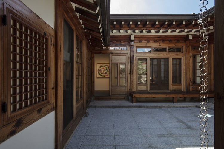 منزل Yang Yoo Dang / STAY Architects - Decor Design