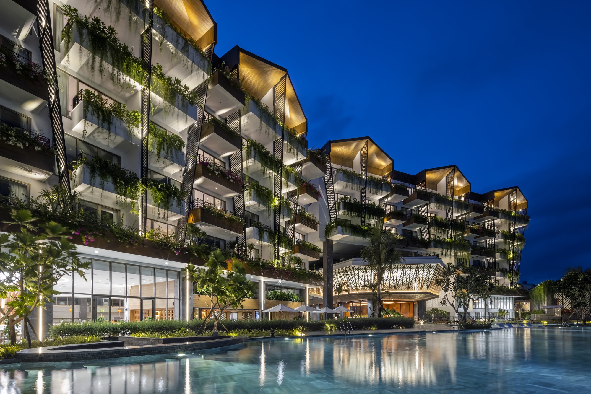 Gallery of Bellerive Resort / AVA Architects - 25
