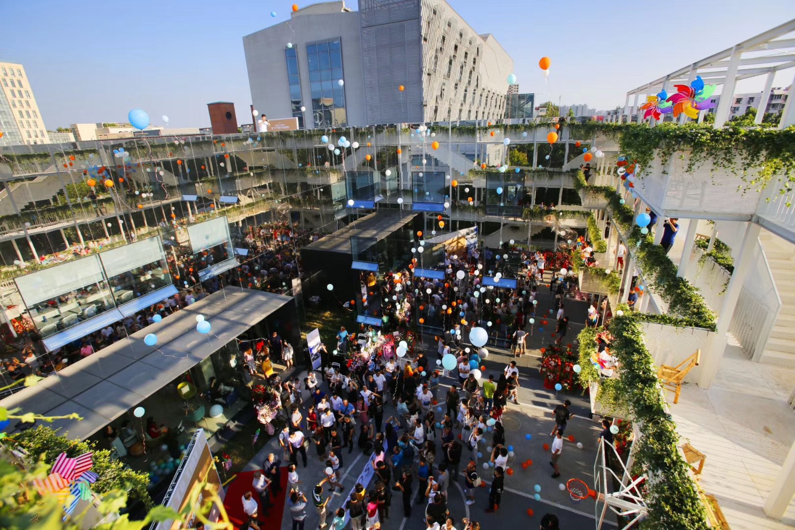 Gallery of Folding Park / Approach Design Studio - 16