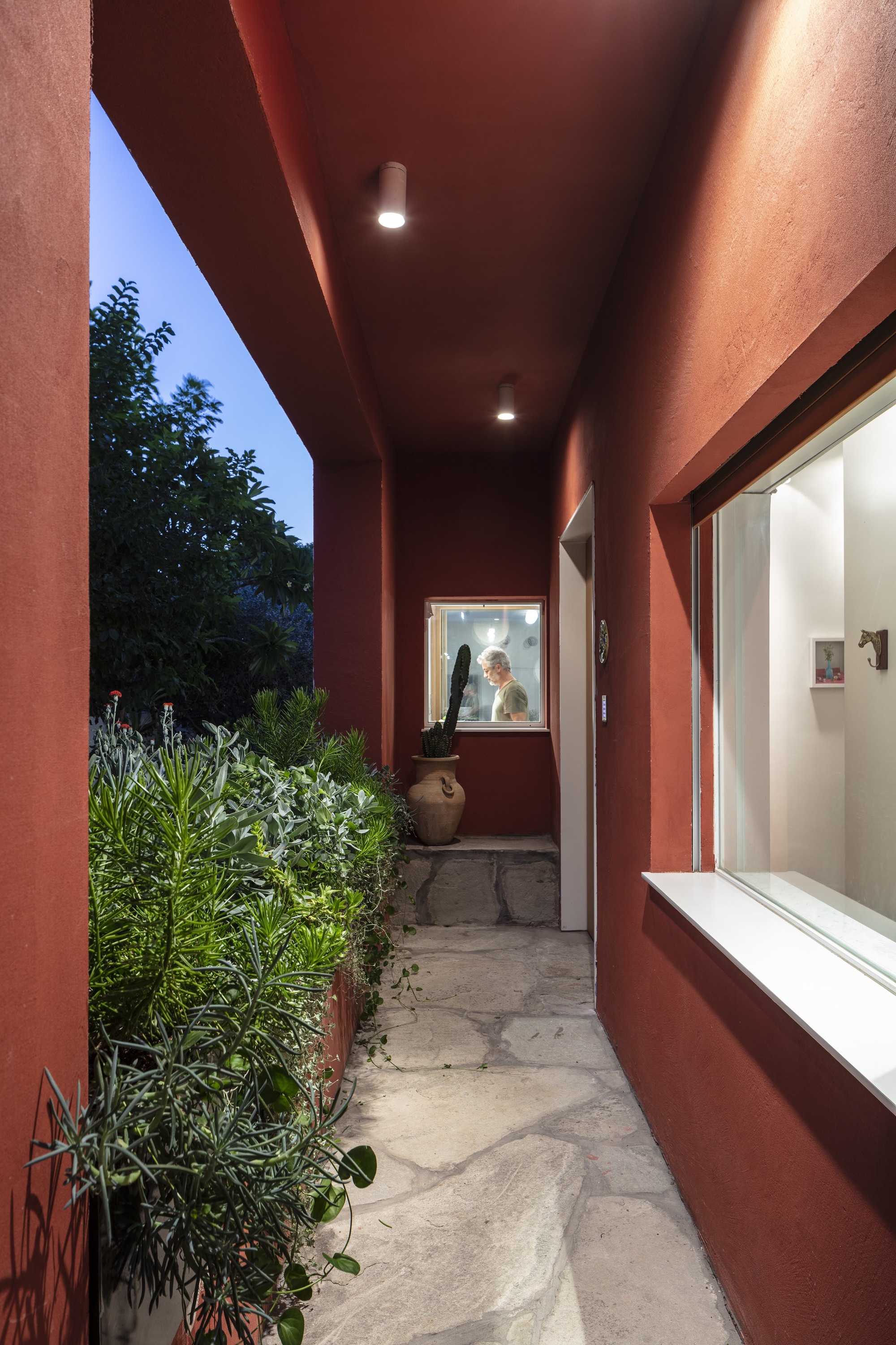 画廊 感知空间，“白盒子”住宅 / Yaniv Pardo Architects - 21