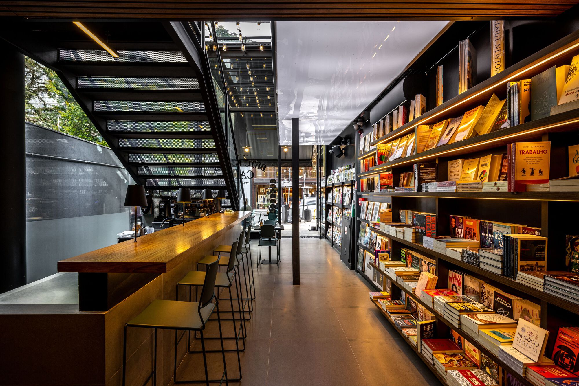 Galeria de BETC Havas Café / Galeria Arquitetos + Terra Capobianco - 13