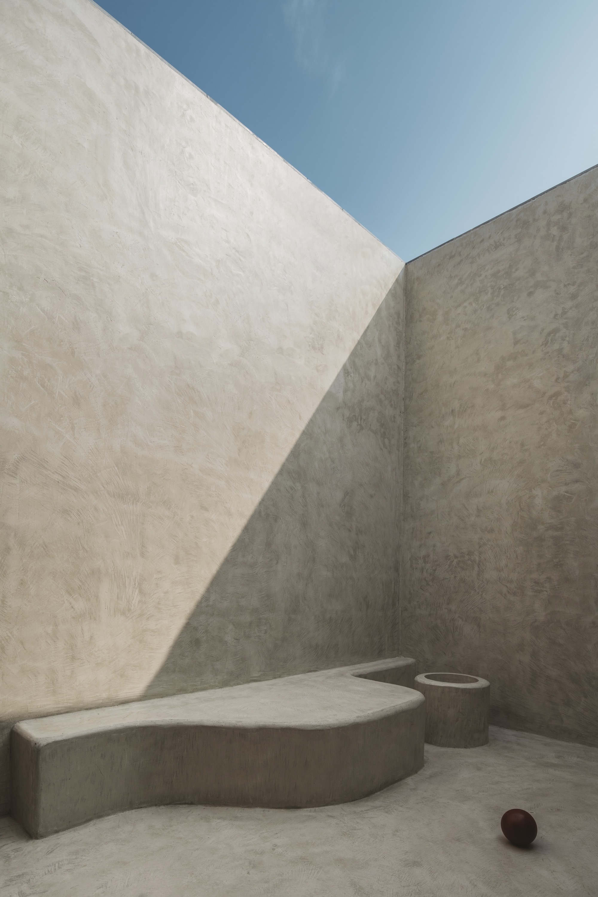 Gallery of Enclosure House / Design Ni Dukaan - 42