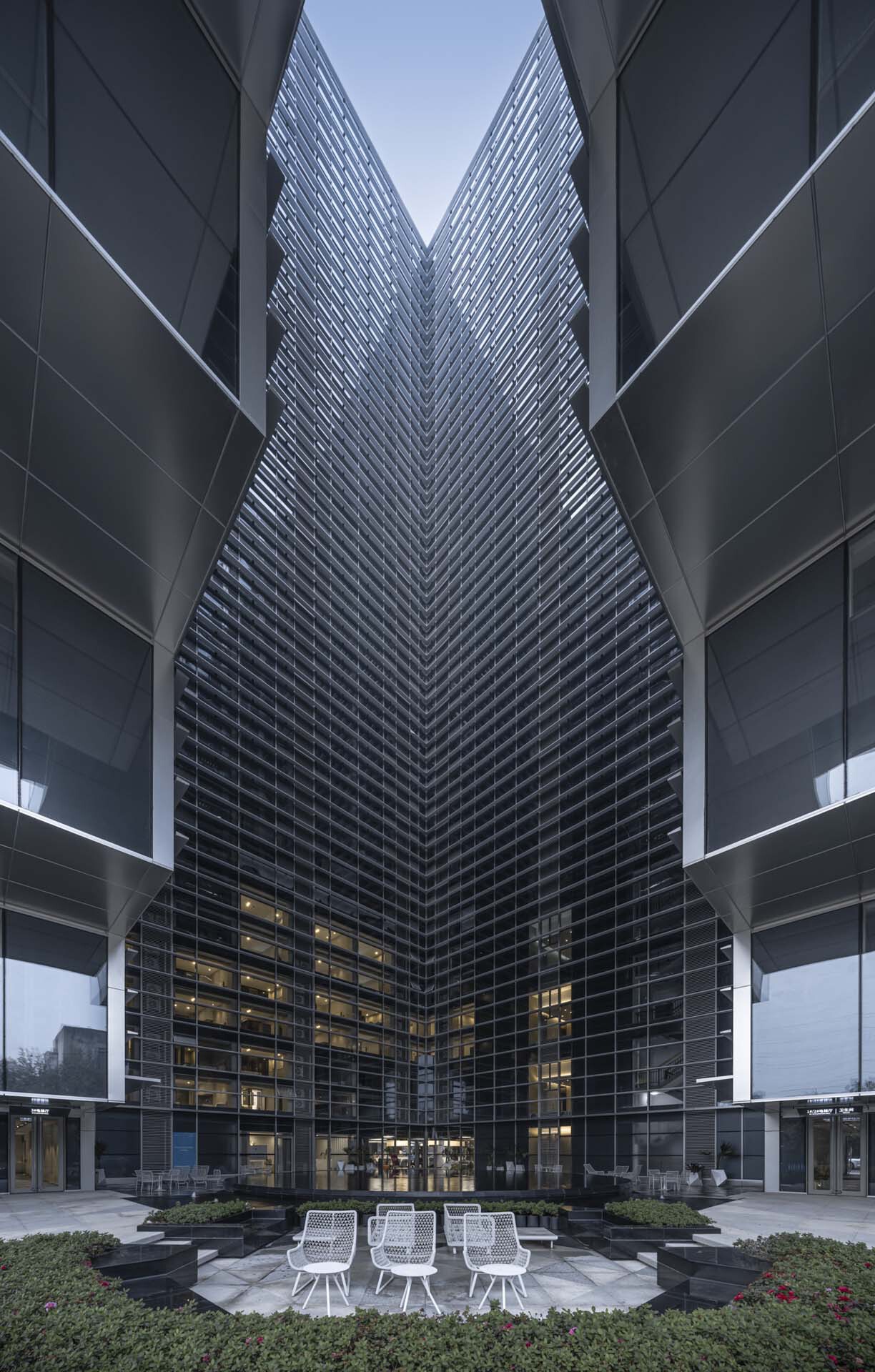 Gallery of Hangzhou DEEP BLUE Office Building / GLA Design - 18