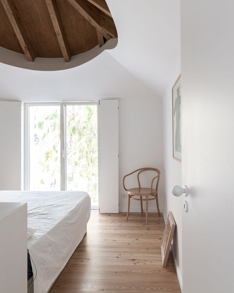 Gallery of Cut Ceilings and Dyslexic Ornaments House / Corpo Atelier - 3