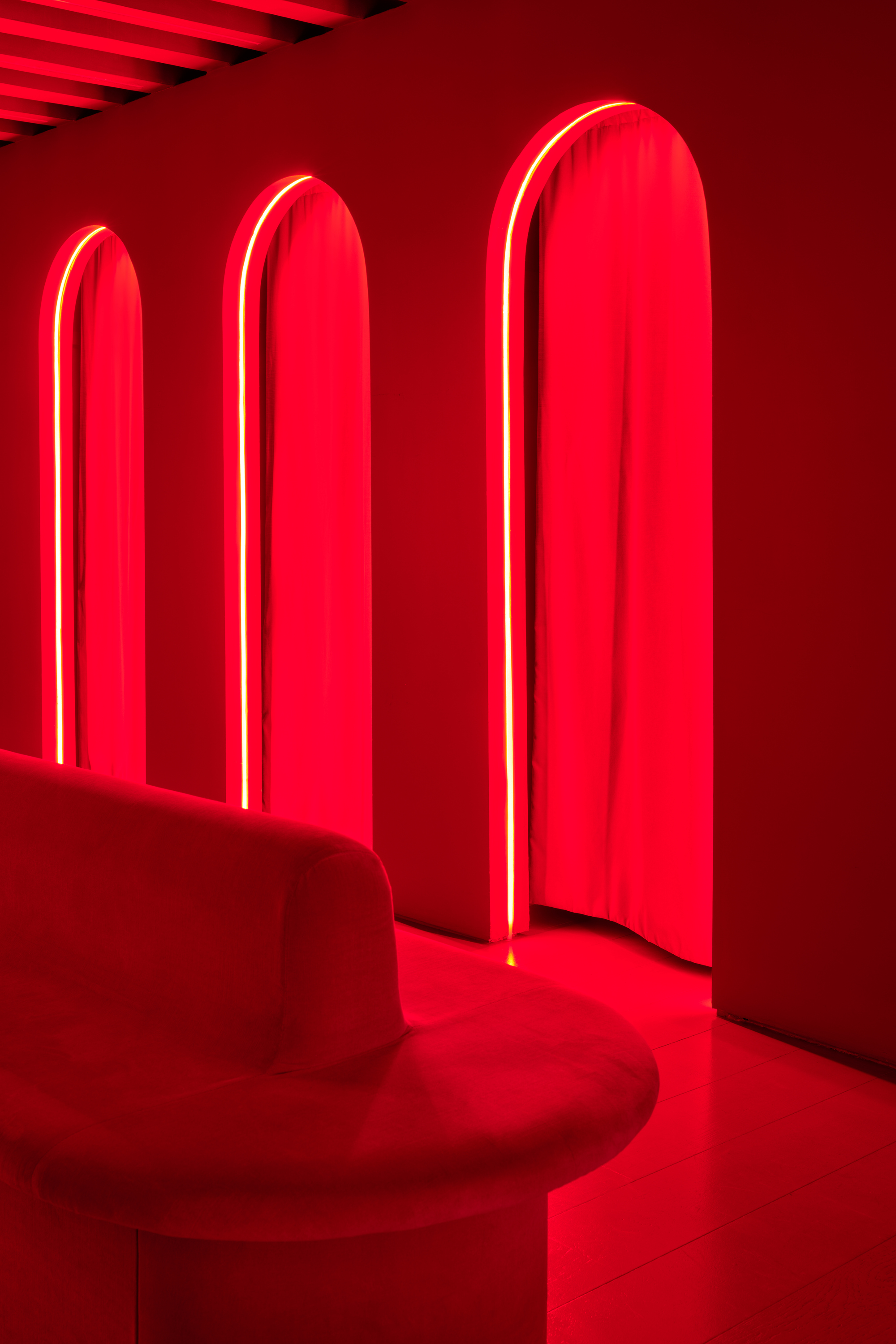 Gallery of RtA Soho Store / Dan Brunn Architecture - 12