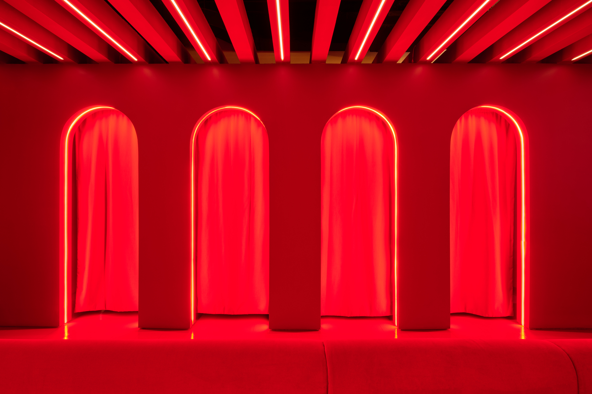 Gallery of RtA Soho Store / Dan Brunn Architecture - 10