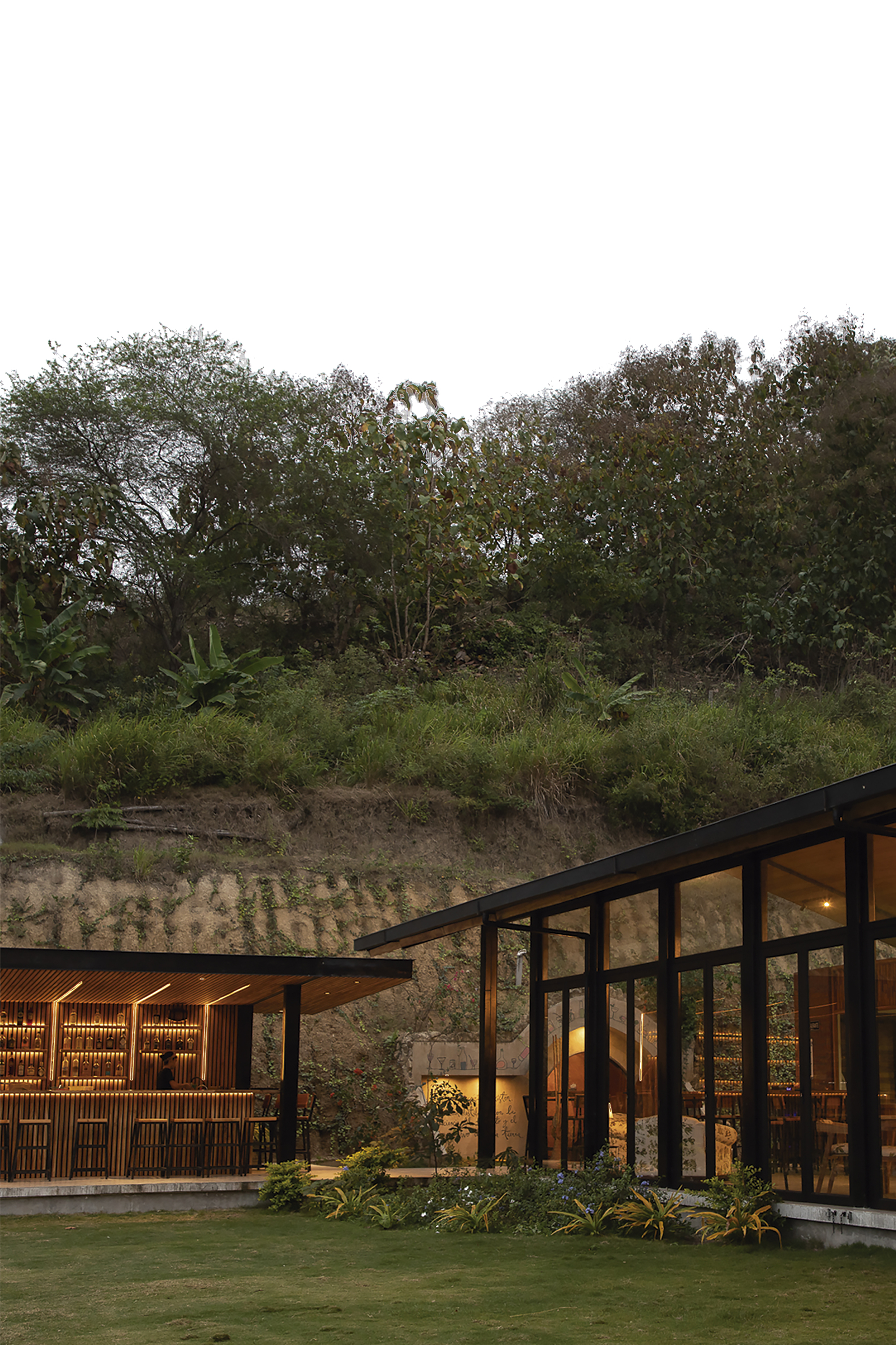 Galería de Ecosistema Iche: Centro de Innovación Culinaria / Enrique ...