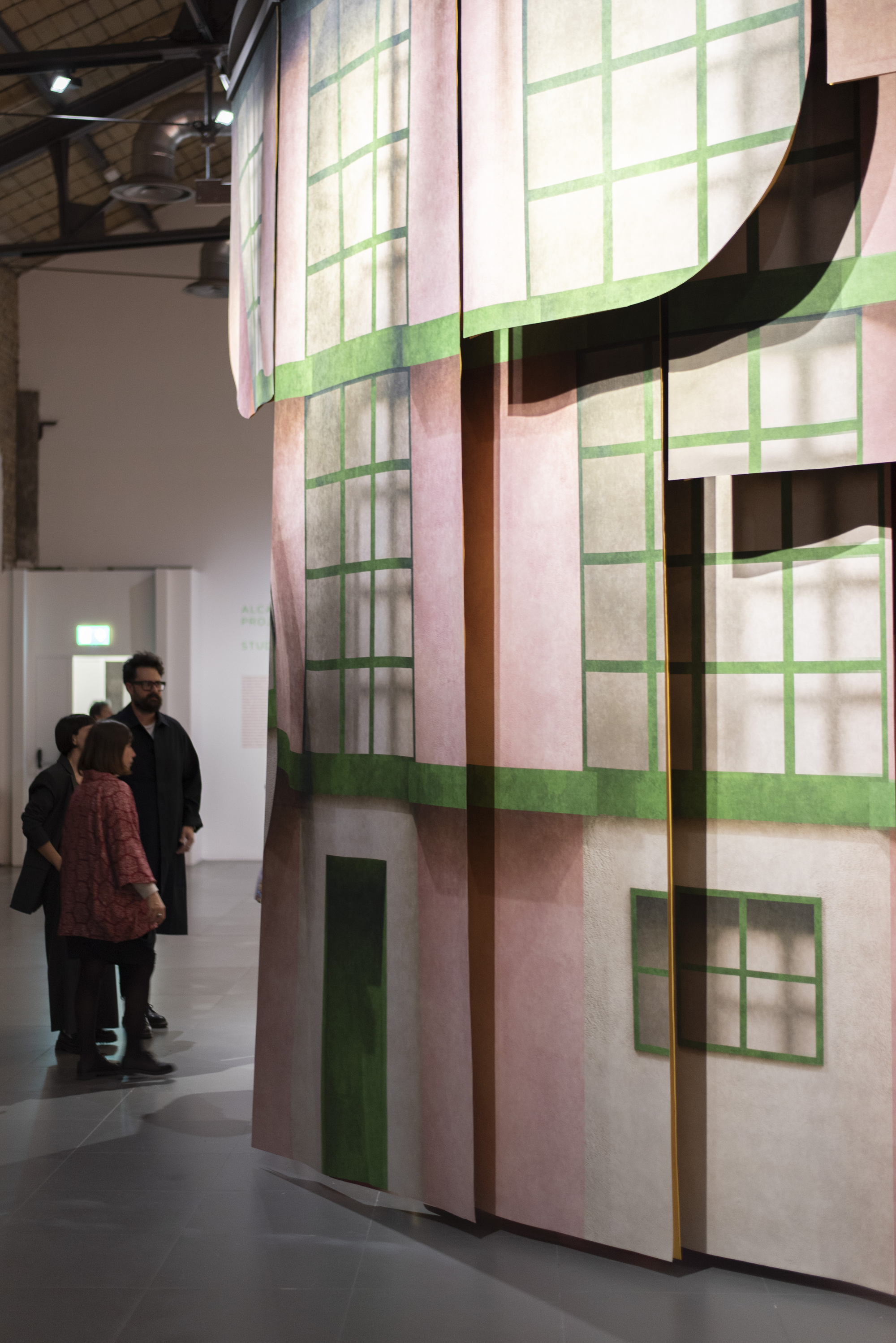 Galeria de Space Popular adapta os conceitos de urbanismo de Aldo Rossi ...