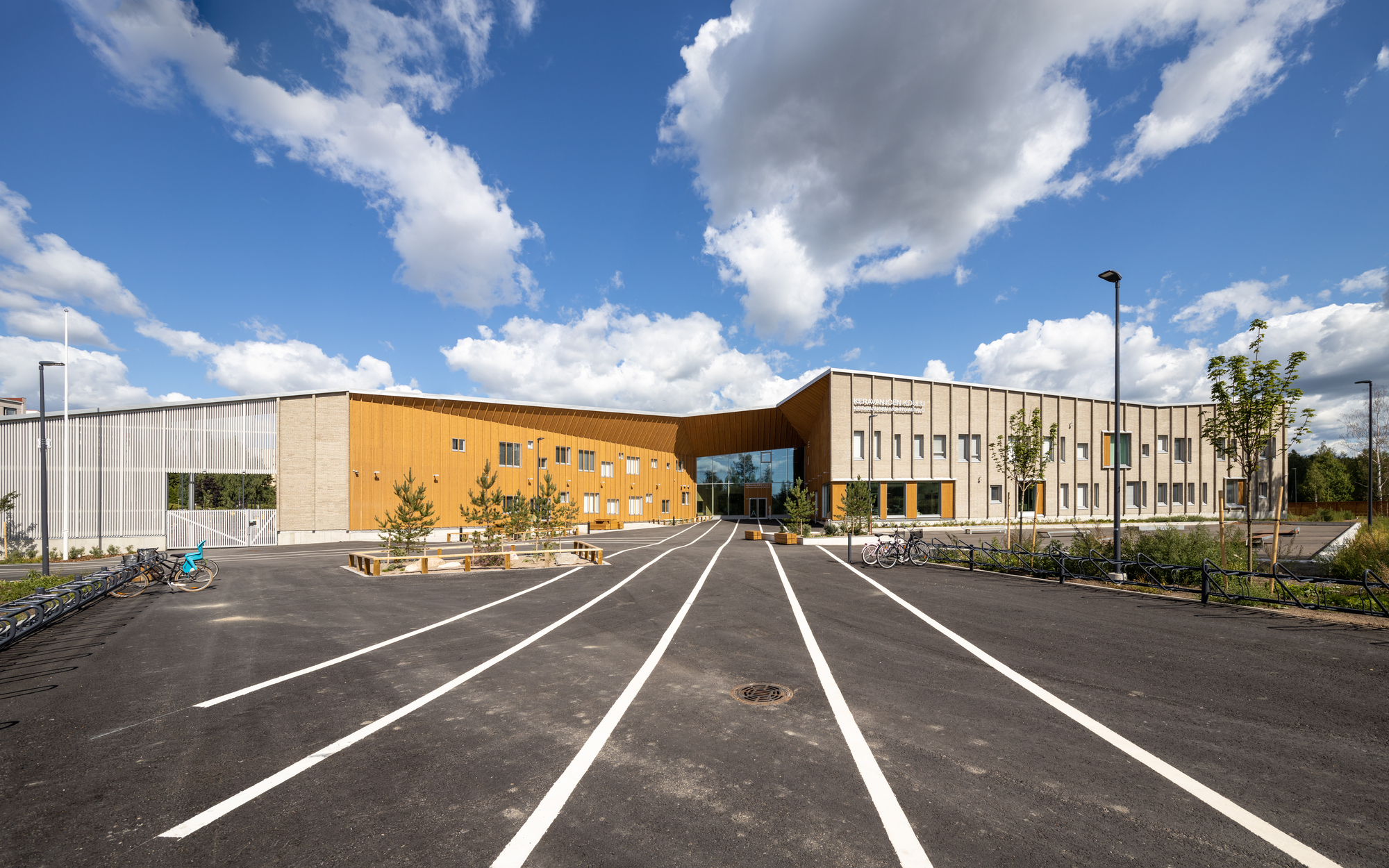 Gallery of Keravanjoki Multifunctional Building / Lukkaroinen ...