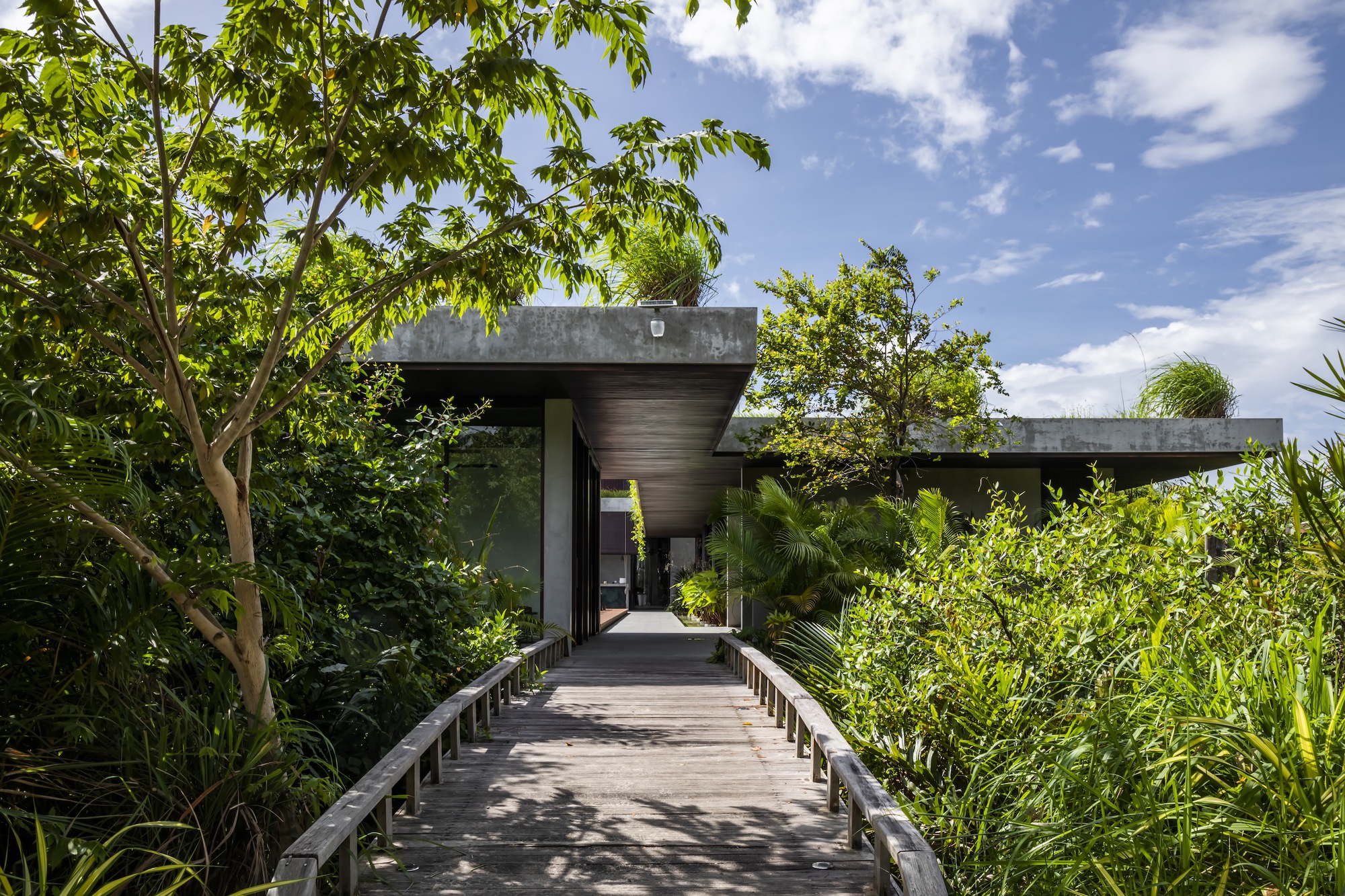 Gallery of Amber Kampot Resort / Bloom Architecture - 2