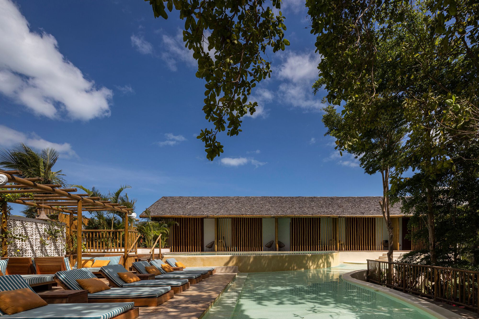 Gallery of Café Jeri Hotel / Tadu Arquitetura - 1