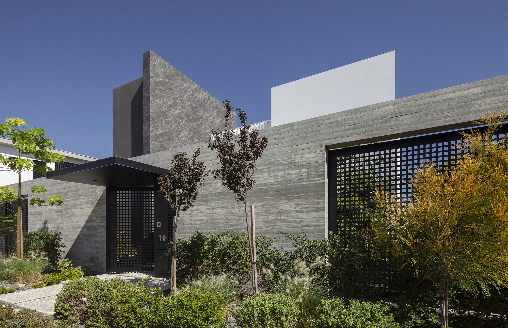 Gallery of House 345 / Constanti Architects - 9