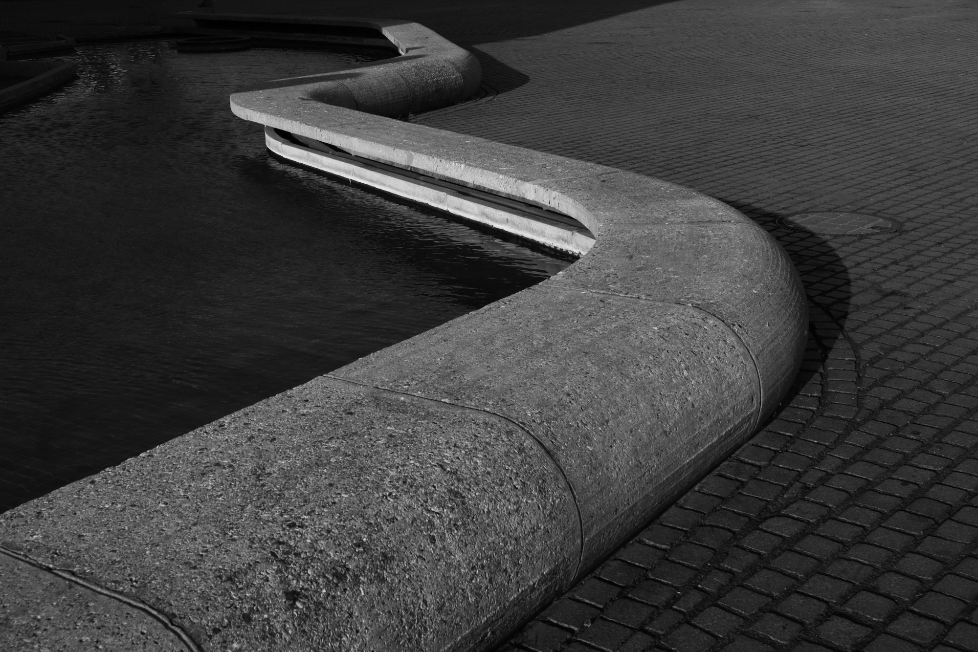 Gallery of Espace Oscar Niemeyer in Le Havre, Through Paul Clemence’s ...