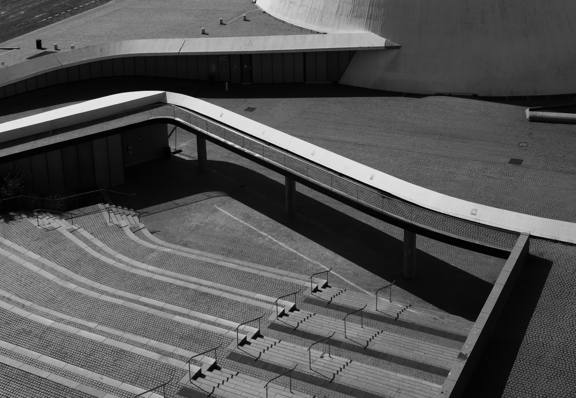 Gallery of Espace Oscar Niemeyer in Le Havre, Through Paul Clemence’s ...