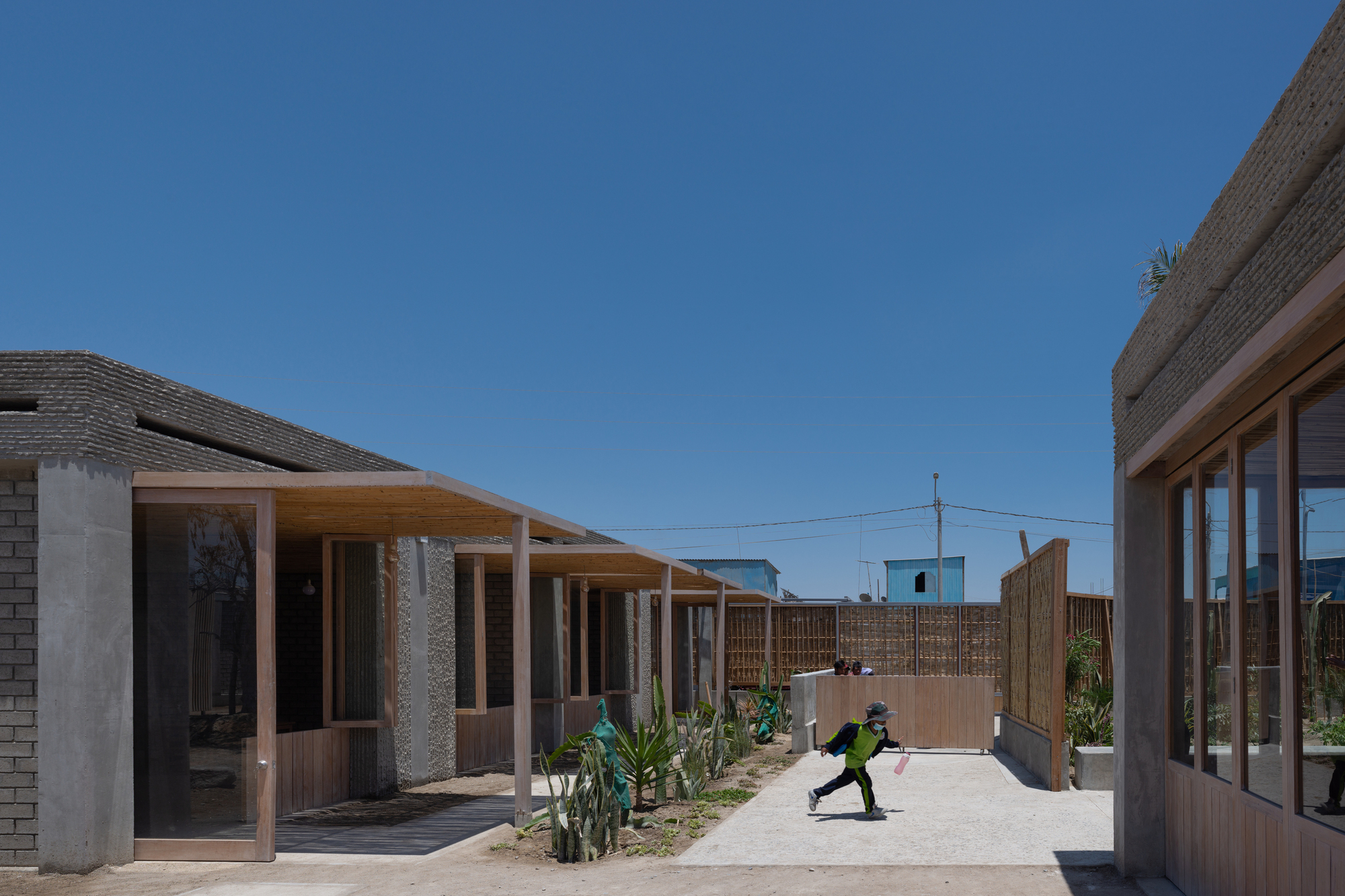 Gallery of Elementary School in Santa Cruz de Villacuri Community ...