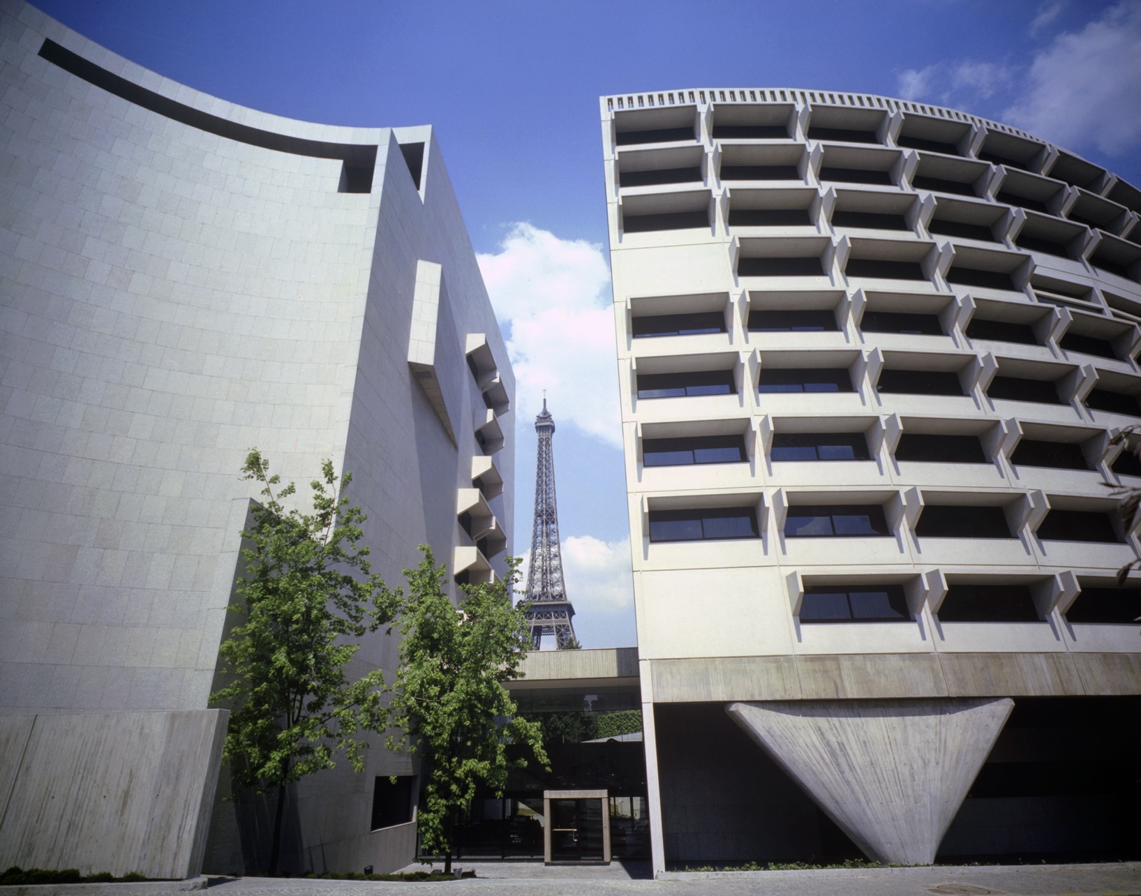 Gallery of Harry Seidler: Painting Toward Architecture - 22