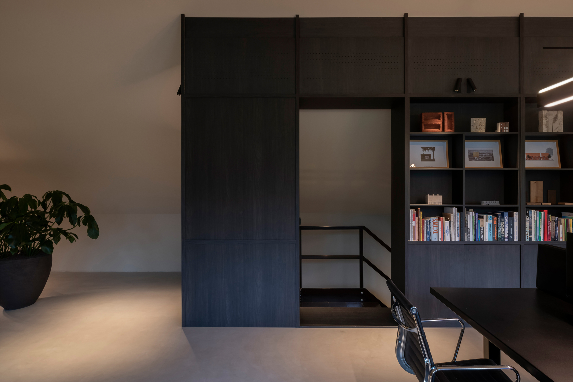 Gallery of Black Barn / studio] [Space architecten - 16