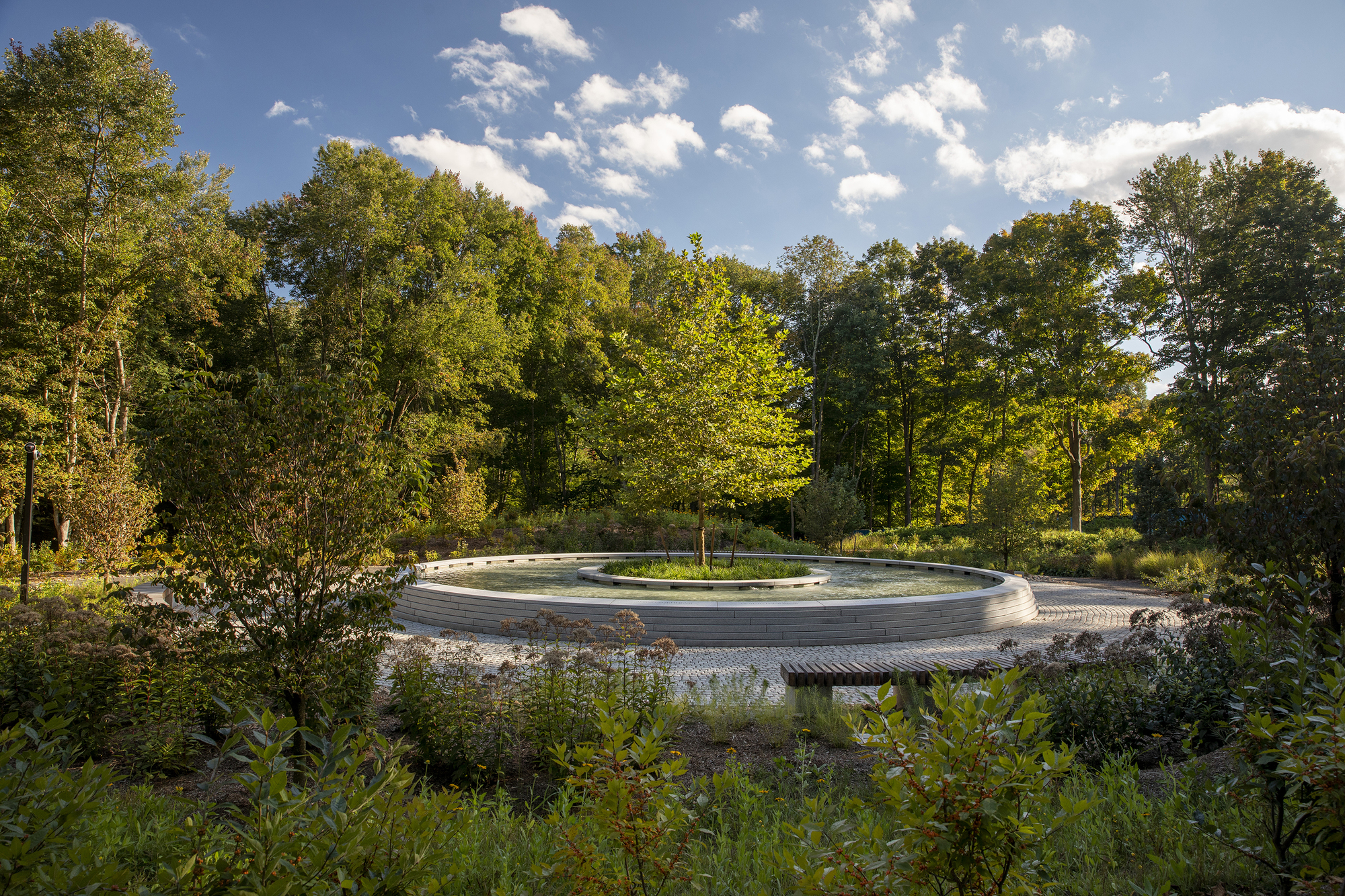 Gallery of The Clearing Memorial / SWA Group - 13