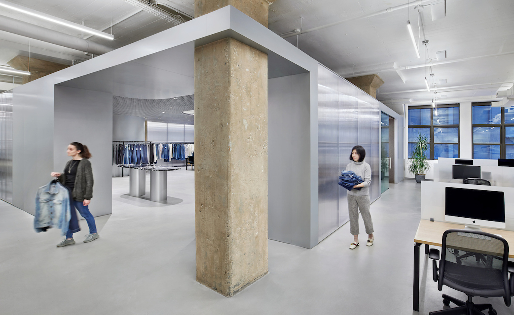 Gallery of DL1961 Showroom + Office Headquarters / Studio MBM ...