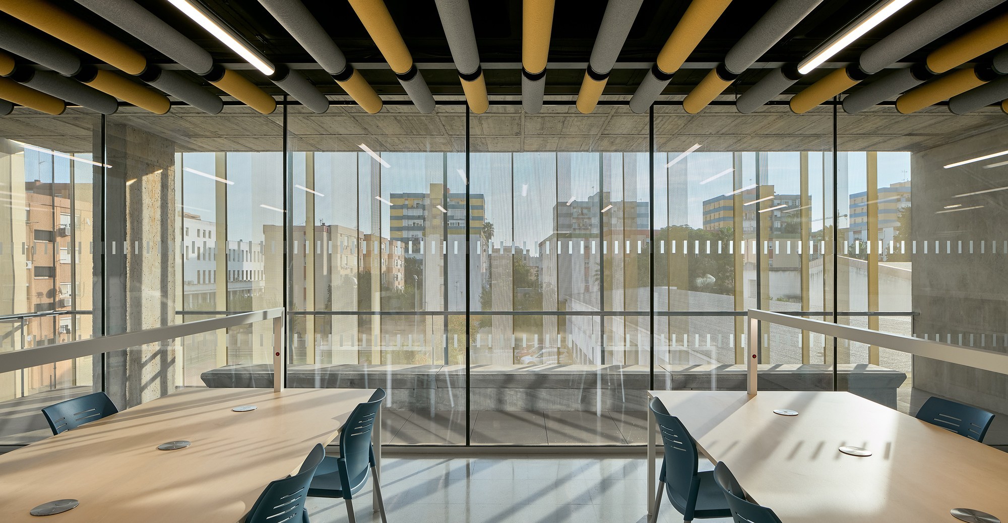 Galeria de Biblioteca Campus Baía de Gibraltar / OOOA - 11