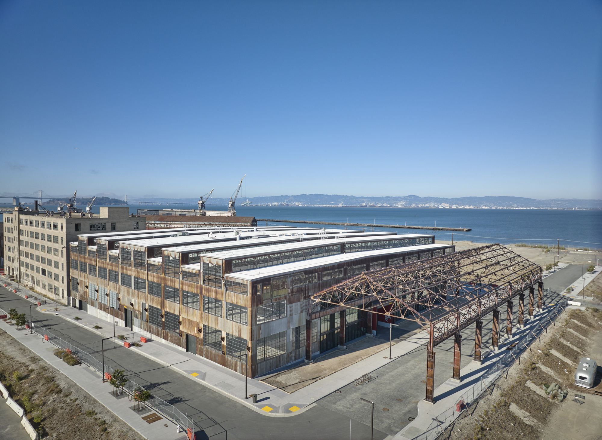 Gallery of Building 12 / Perkins&Will - 6