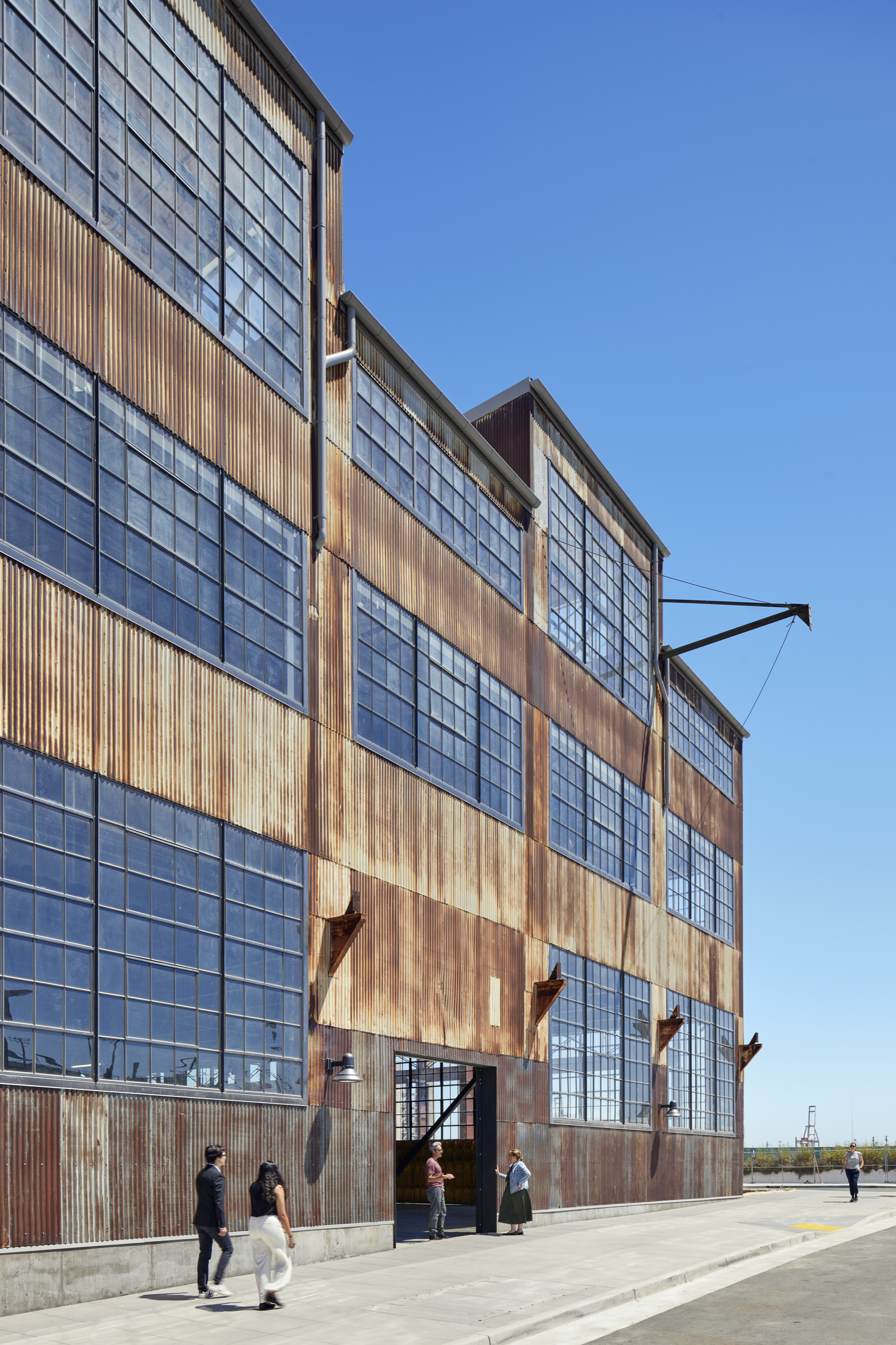 Gallery of Building 12 / Perkins&Will - 7