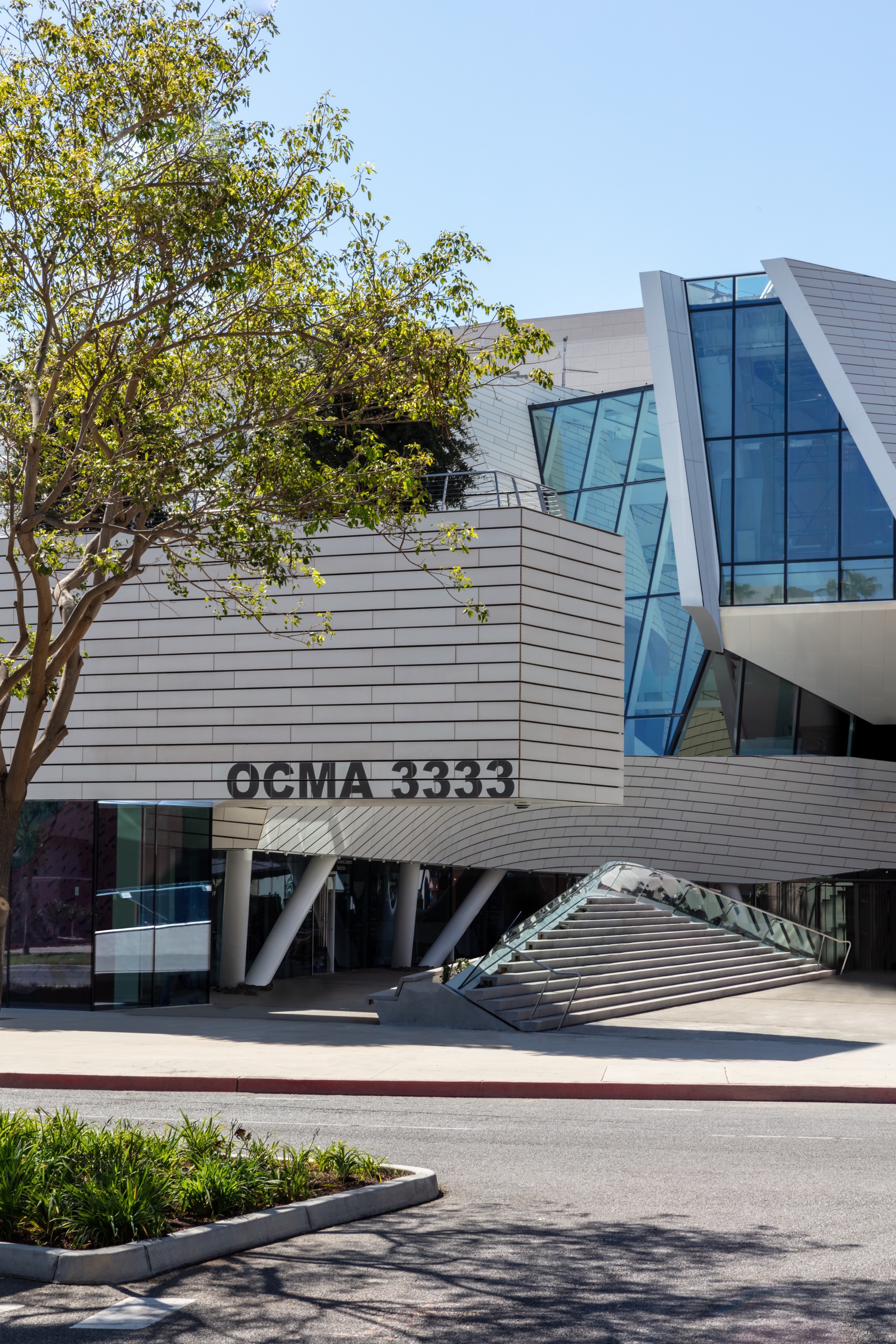 Gallery of Orange County Museum of Art / Morphosis Architects - 2