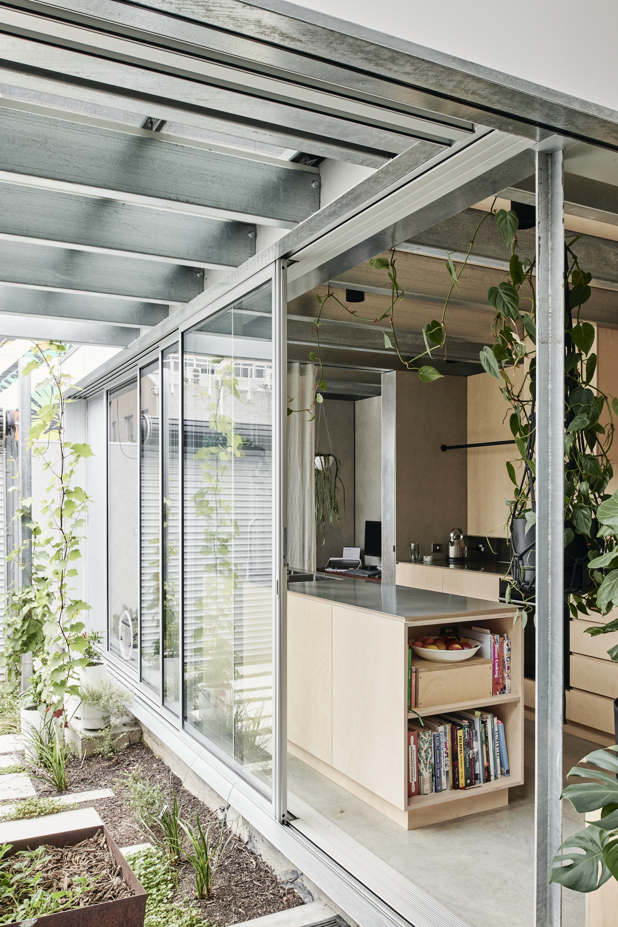 Gallery of That Old Chestnut House / FIGR Architecture & Design - 8