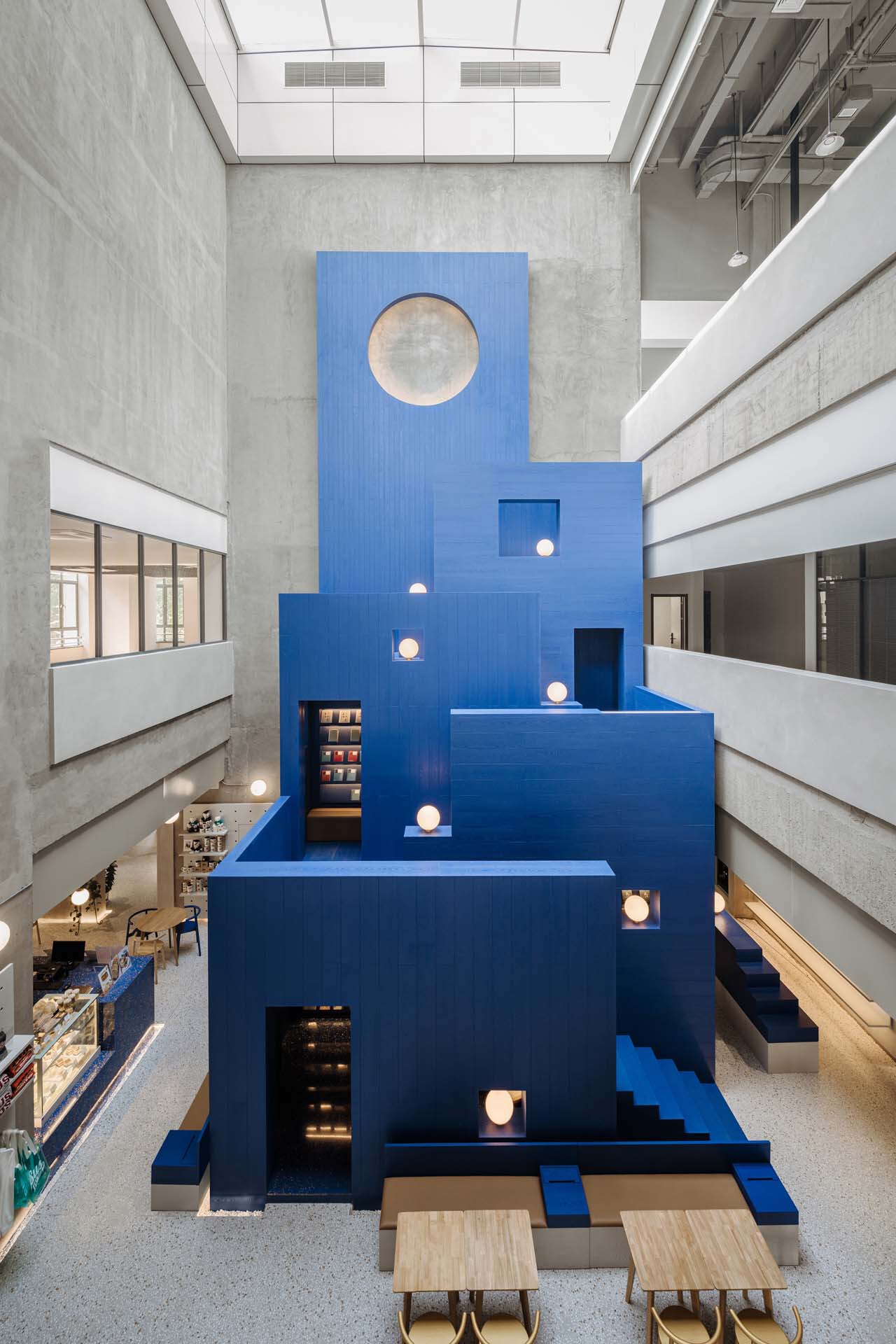 Galeria de Livraria LVWA / Studio YUDA + Studio NOR - 2