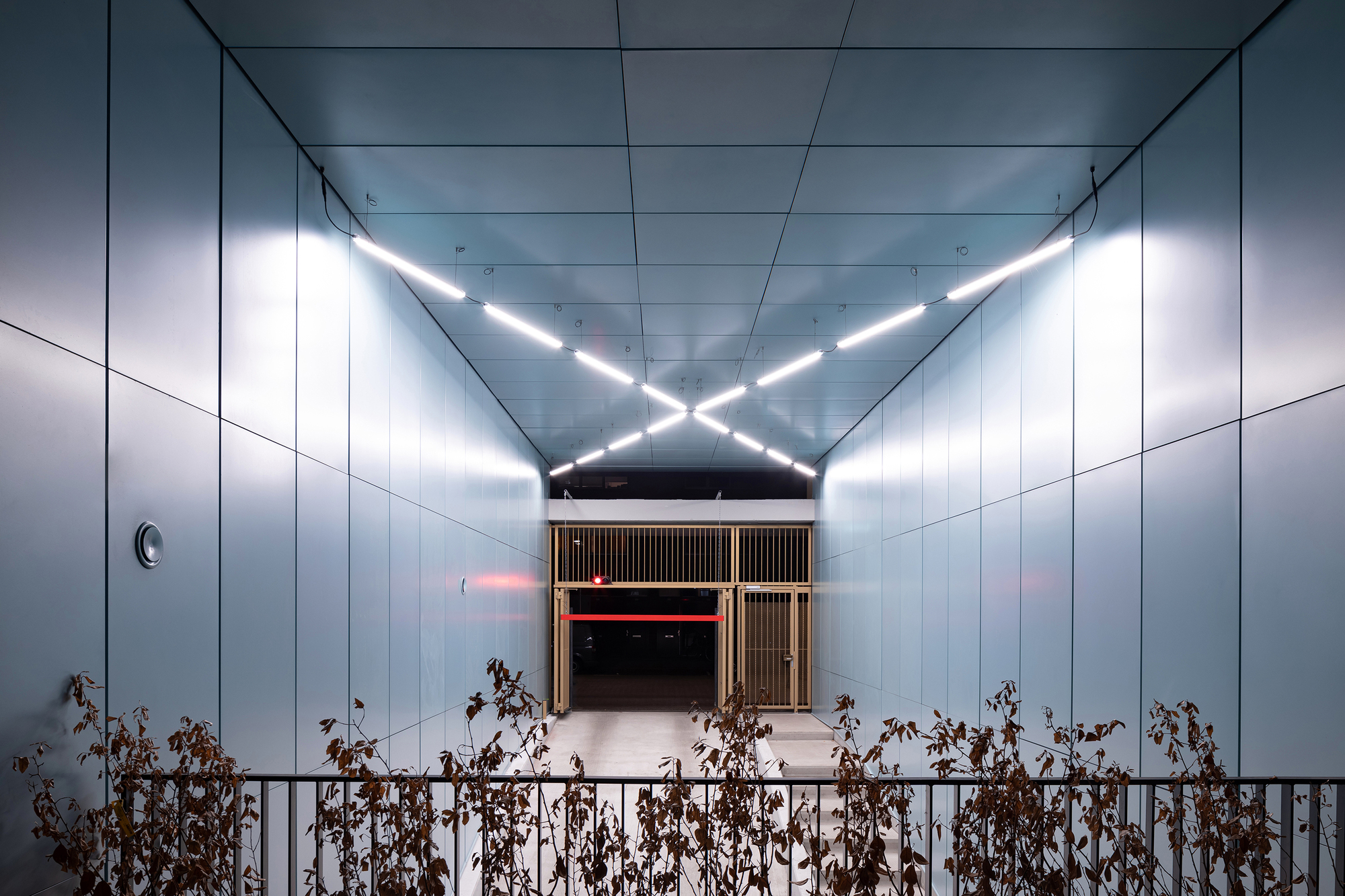 Gallery of DC Van Hall Office Building / Studioninedots - 4